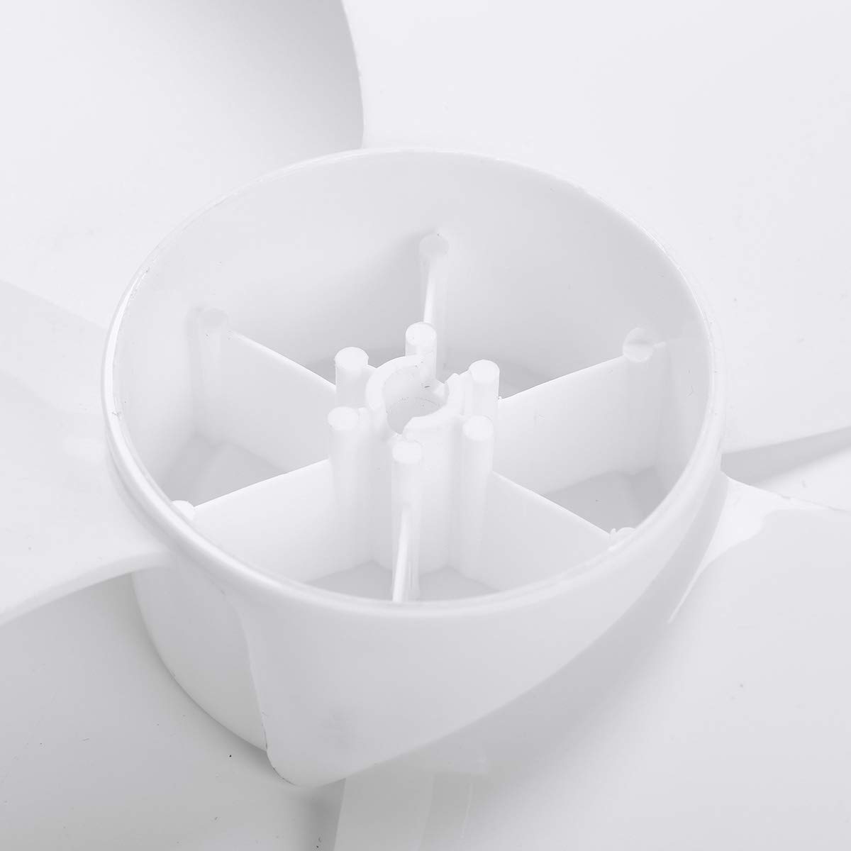 CHICTRY Plastic Fan Blade Replacement Leaves with Nut Cover for Household Standing Pedestal Fan Table Fanner Accessories White 16 Inch 3 Leaves