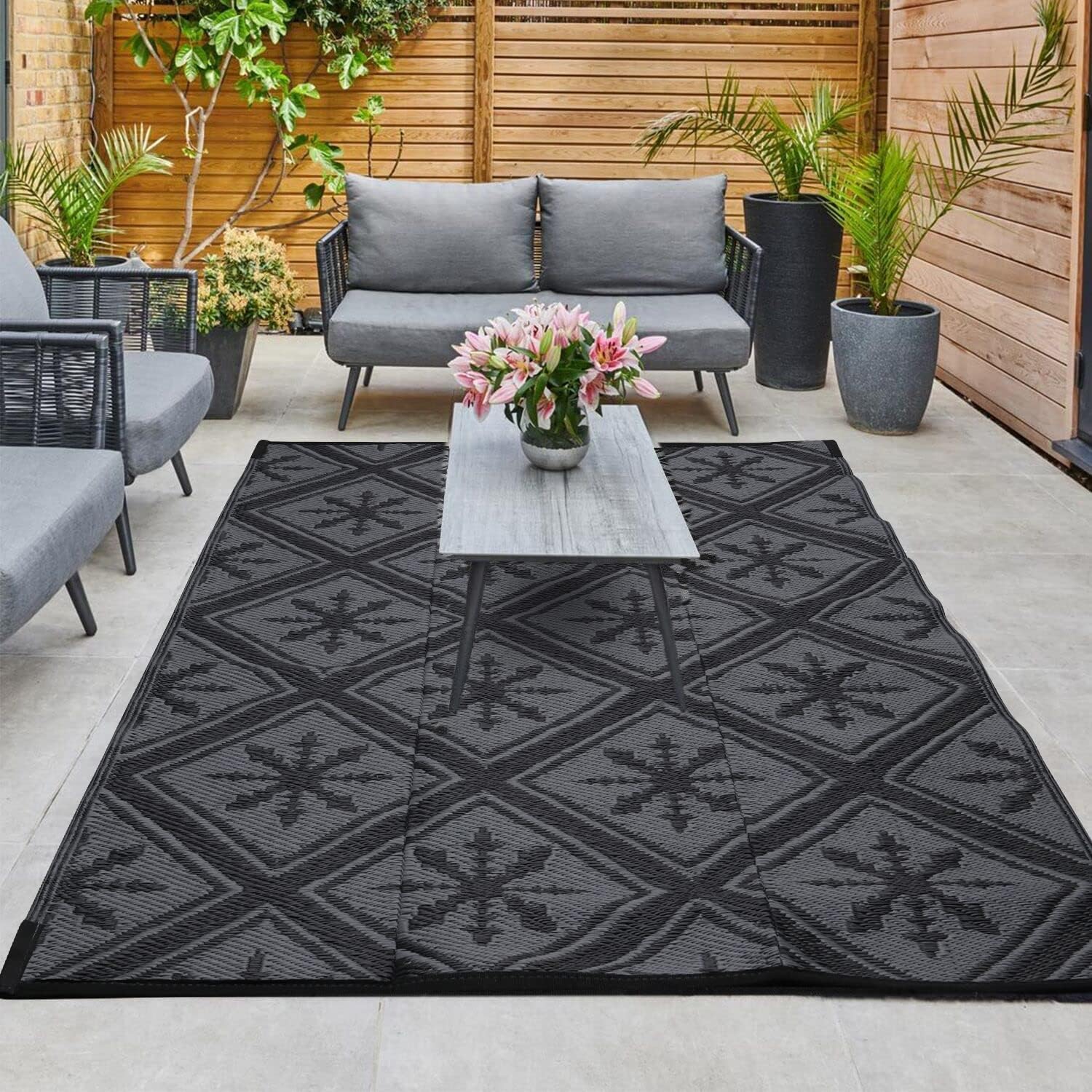 Blytieor Outdoor Rugs Reversible 4x6 Plastic Straw Rug Waterproof Modern Floor Mat Area Rugs for Patio,Backyard, Camping