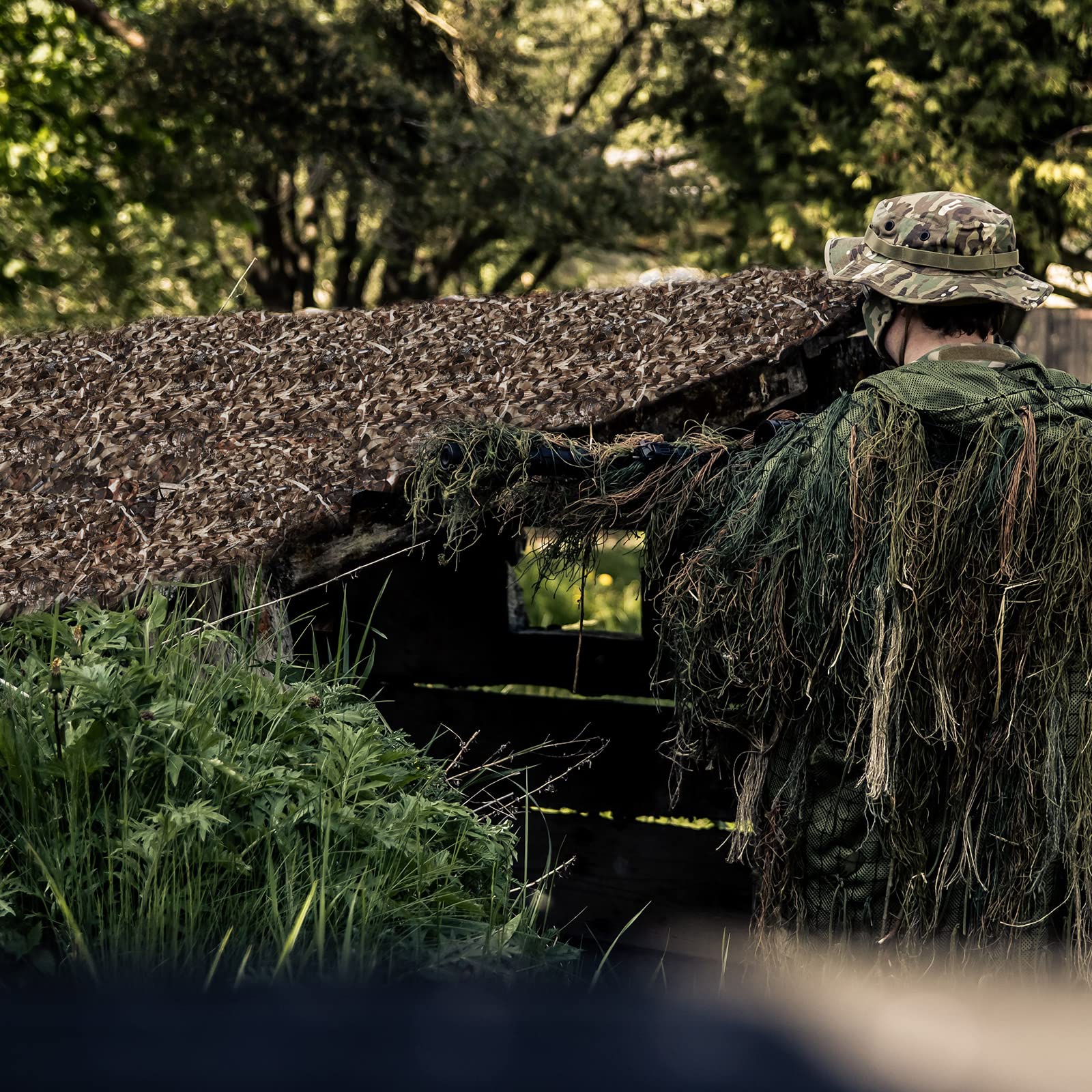 Camo Netting, Bulk Roll Camouflage Netting Dry Grass Camo 5 x 26 ft, Military Hunting Mesh Nets Free Cutting for Hunting Blind Sunshade Shooting Theme Party Decoration