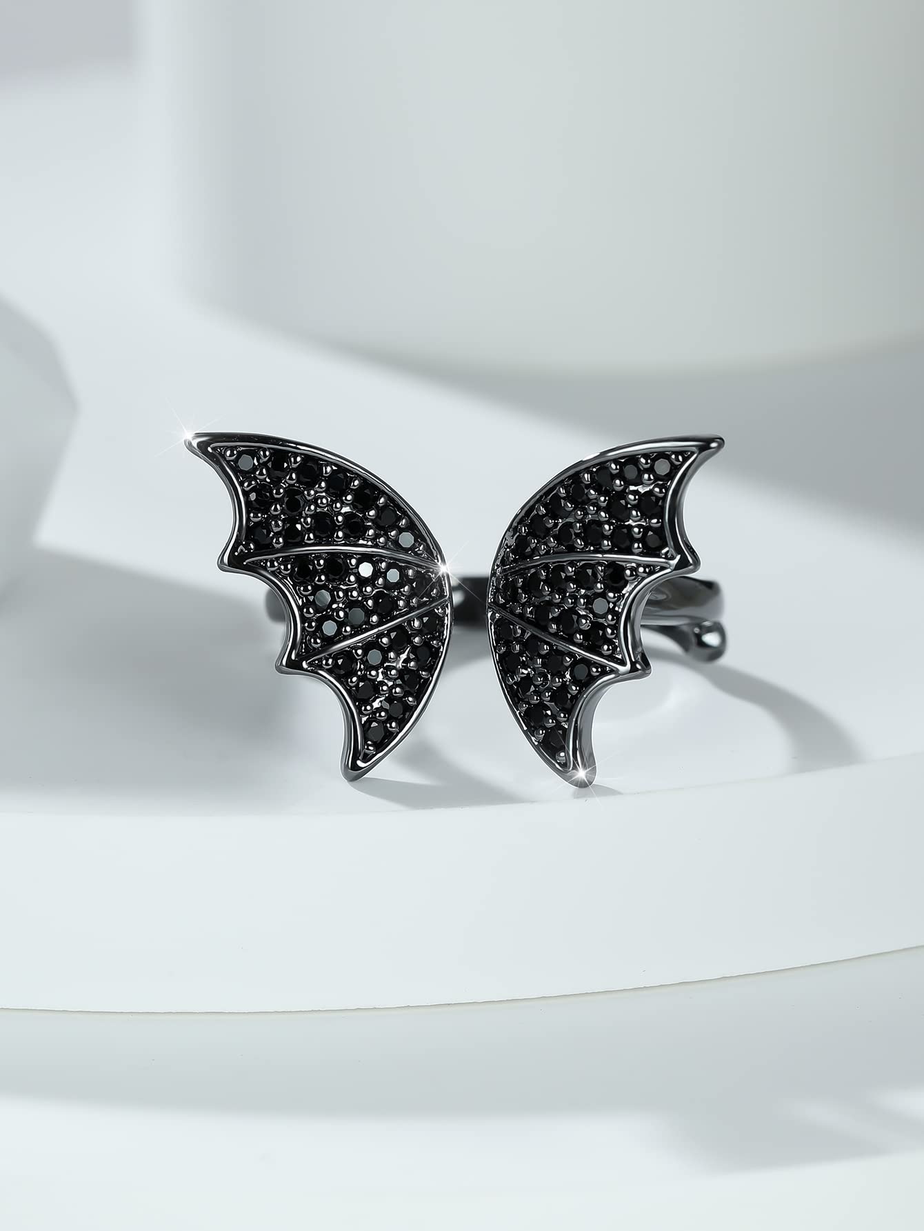 Black Bat Ring Gothic Black Stone Rings for Women Goth Adjustable Halloween Black Gold Jewelry Gifts (Black)