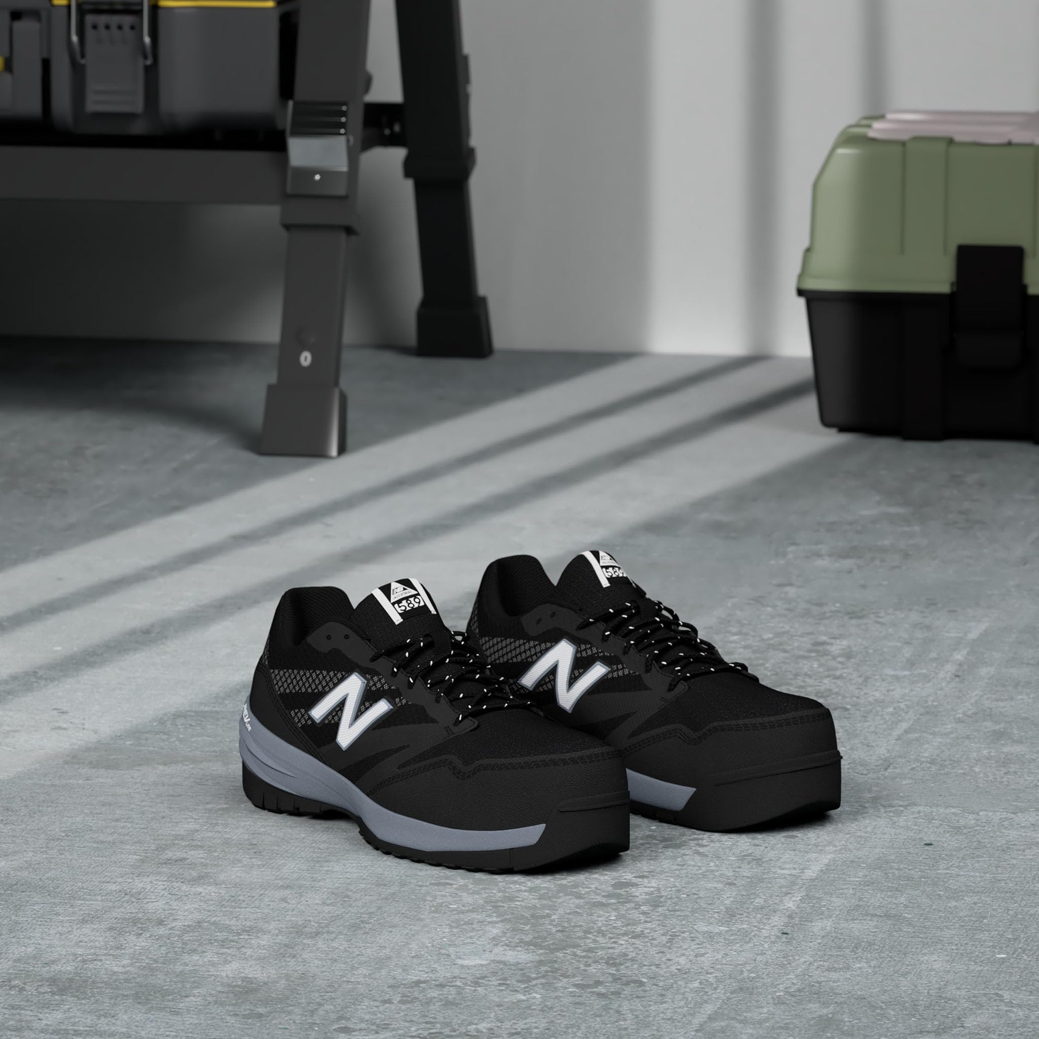New Balance Men's 589V1 Cross-Trainer-Shoes, Black/Grey, 11 2E US