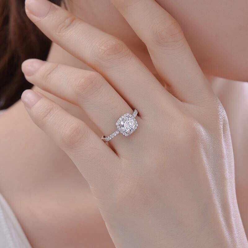CARSINEL Moissanite Engagement Ring Solitare with Sterling Silver Shank for Women Brilliant Round Cut Stone VVS Created for Proposal Engagement Wedding