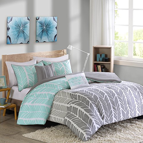 Intelligent Design Adel Cozy Comforter Geometric Design Modern All Season Vibrant Color Bedding Set with Matching Sham, Decorative Pillow, Full/Queen, Aqua, 5 Piece
