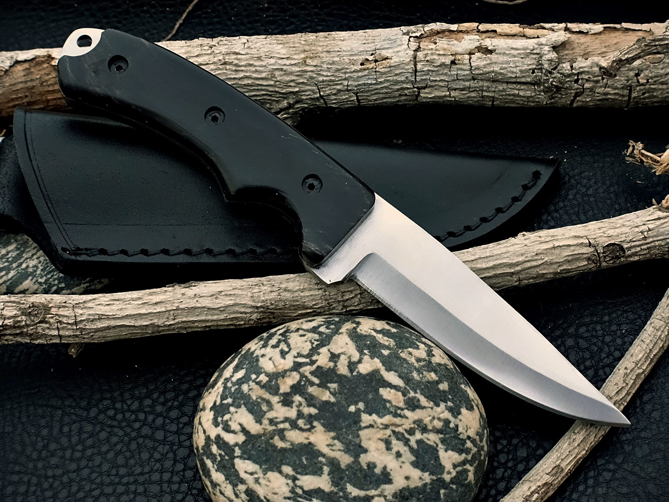 D2 Hunting Knife Skinner knife Fixed Blade Knife 8 1/2'' Overall Buffalos Horn Handle with Cow Hide Leather Sheath BW-4149