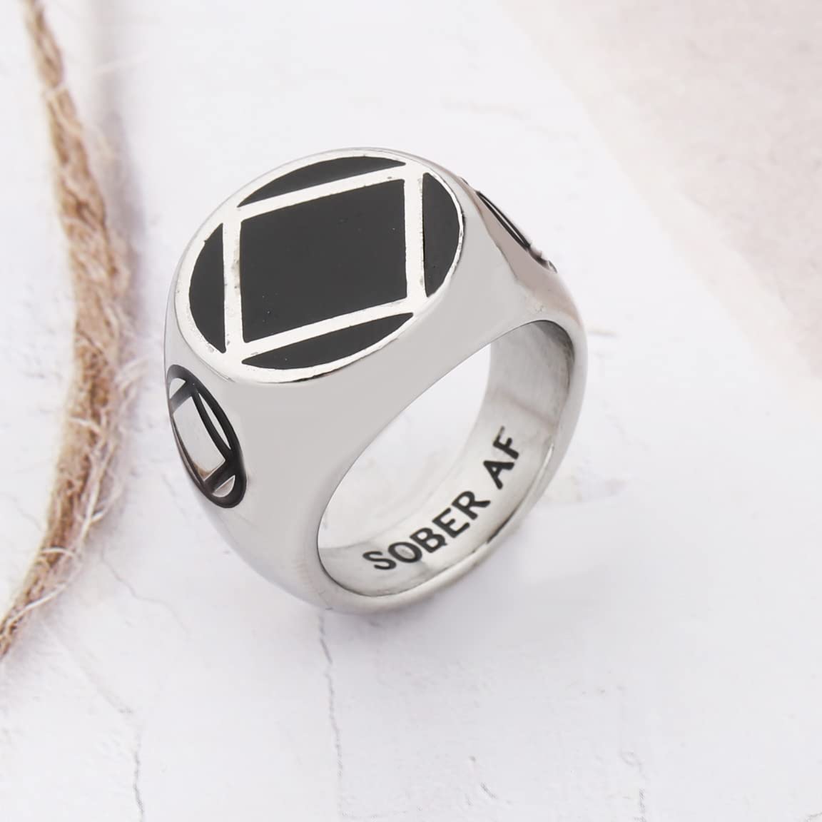 CWXLGH Sobriety Gift AA NA Sober AF Ring Addiction Recovery Gift AA Gift NA Gift Narcotics Anonymous Jewelry for Women Men (NA RS 10)