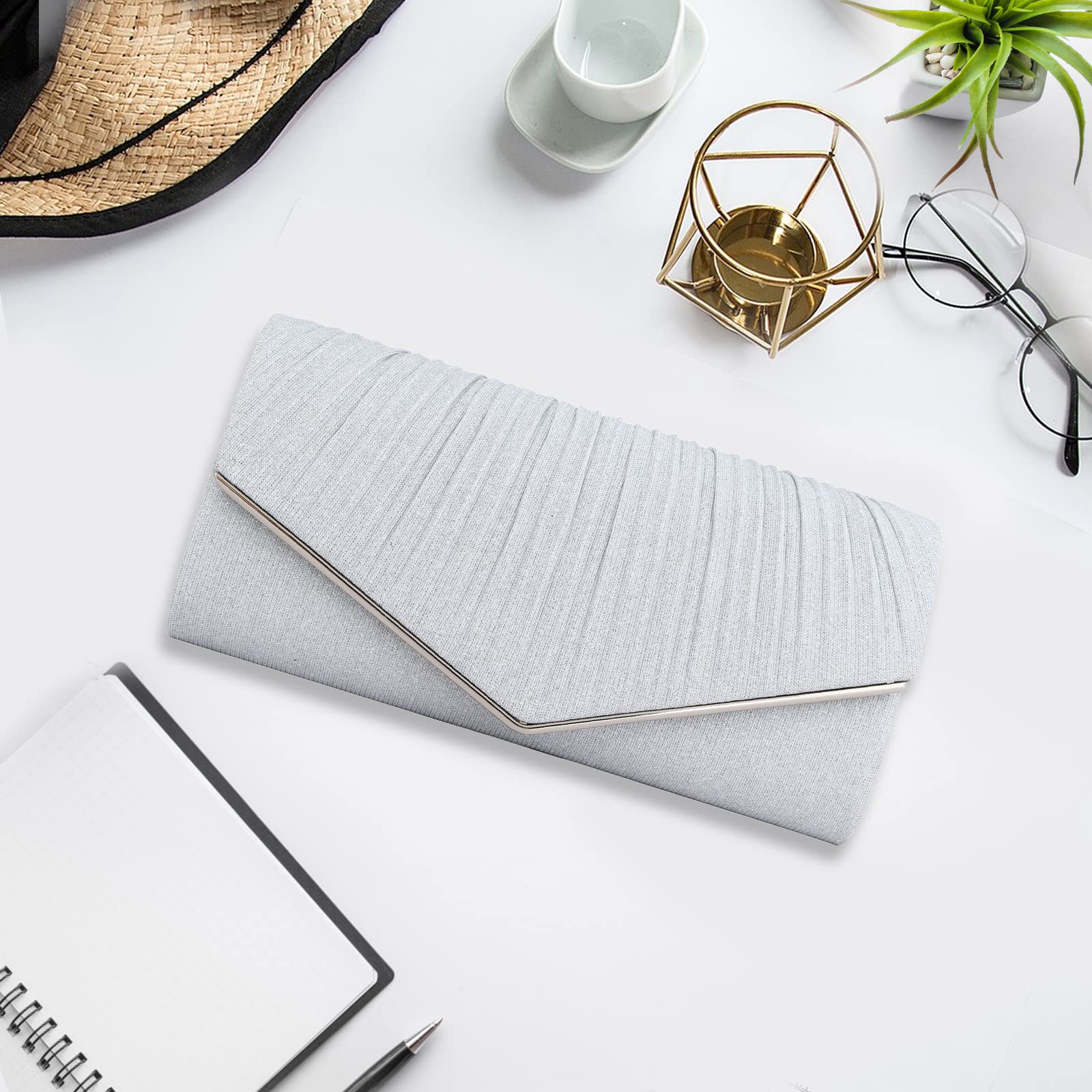 BWKUNOLF Clutch Purse Evening Bag Envelope Clutch Purses Women Handbags for Formal Wedding Party Prom Dress (Silver)