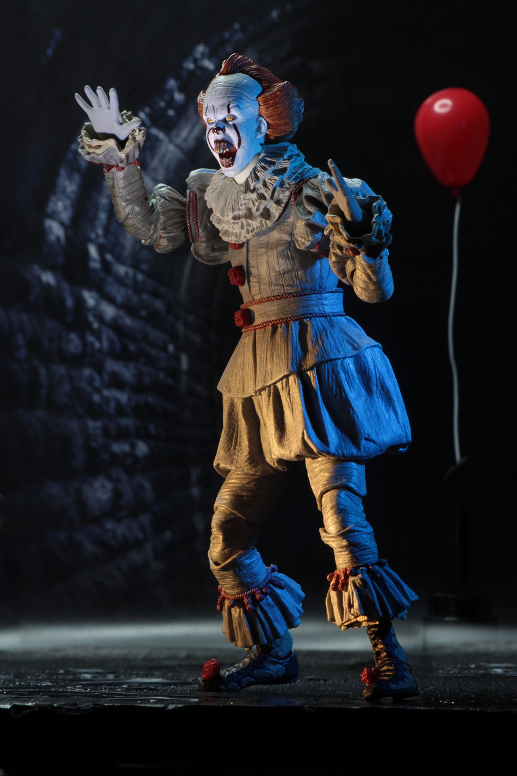 NECA - IT - 7” Scale Action Figure - Ultimate Pennywise (2017)