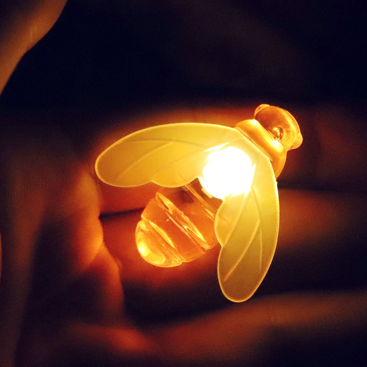 Solar Powered String Lights, 30 Cute Honeybee LED Lights, 15FT 8 Modes Starry Lights, Waterproof IP65 Fairy Decorative Lights for Outdoor, Wedding, Homes, Gardens, Patio, Party, (Warm White)