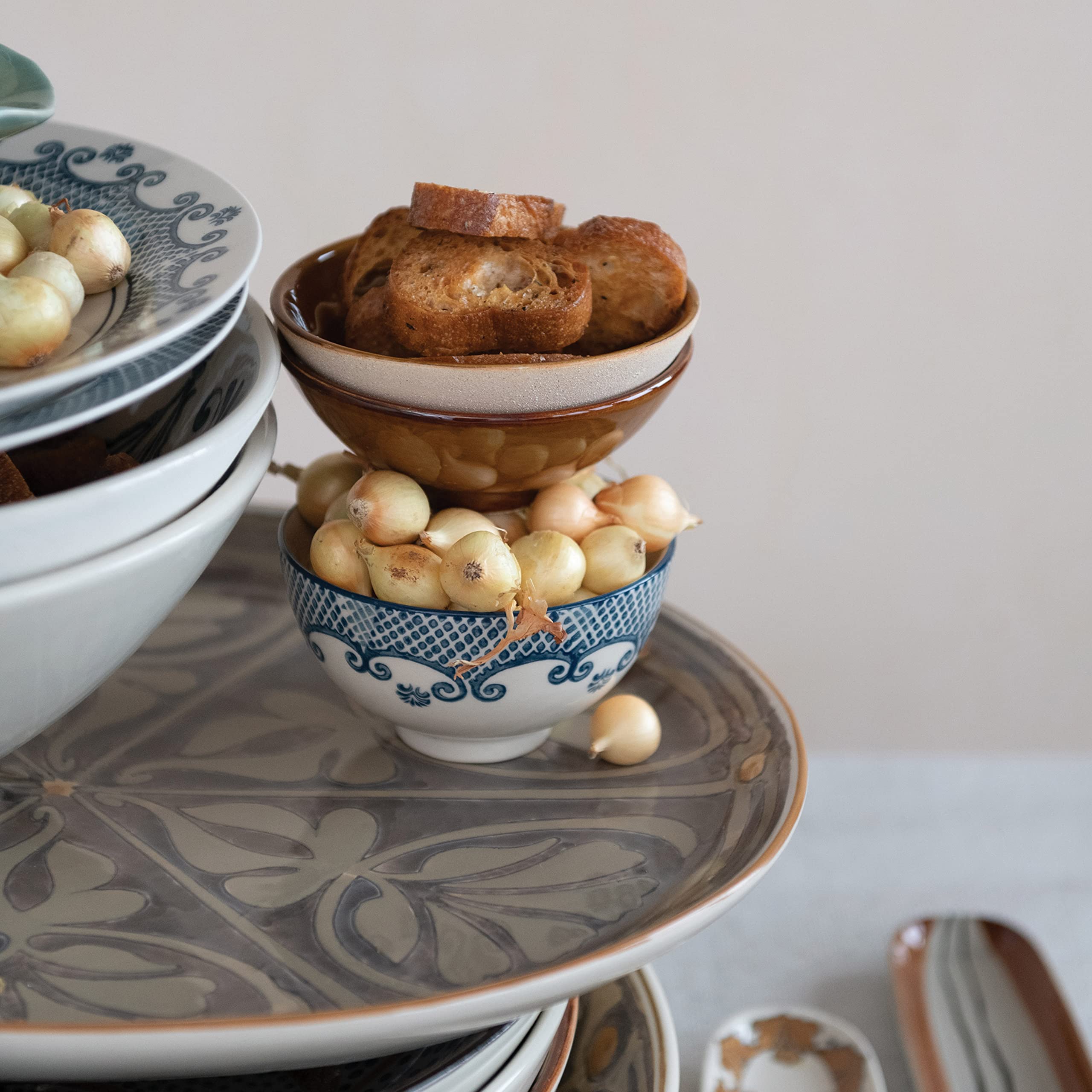 Creative Co-Op Hand Painted Stoneware Bowl, Set of 4 Serveware, 5"L x 5"W x 2"H, Brown & Cream