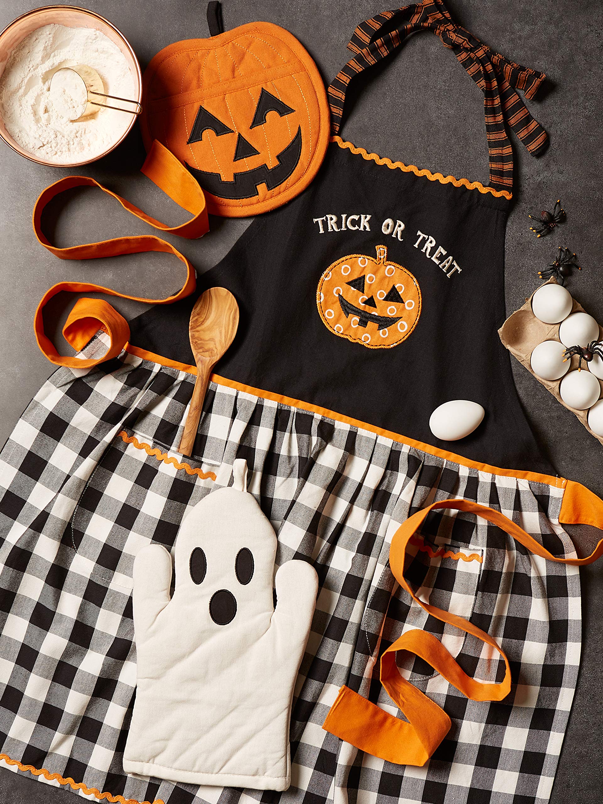 DII Halloween Cooking & Baking Collection Kitchen Accessories, Apron & Oven Mitt Set, Skeleton, 2 Piece