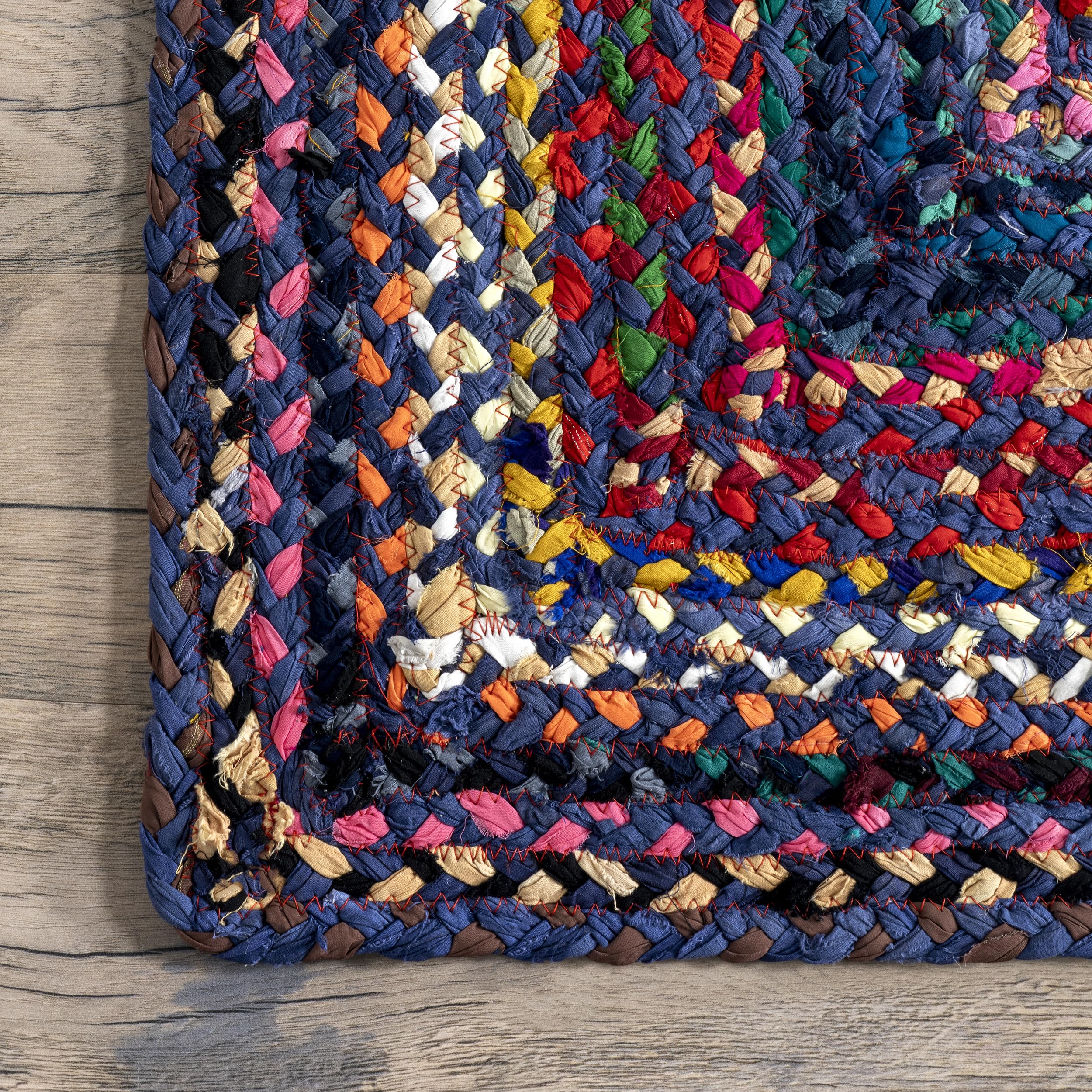 nuLOOM Tammara Bohemian Hand Braided Runner Rug, 2' 6" x 6', Blue