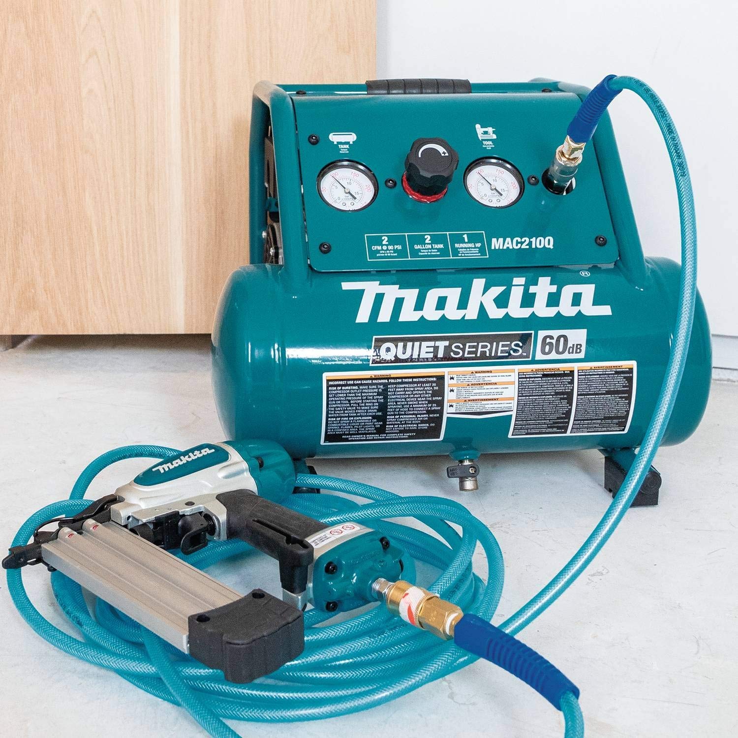 Makita MAC210Q-R Quiet Series 1 HP 2 Gallon Oil-Free Hand Carry Air Compressor (Renewed)