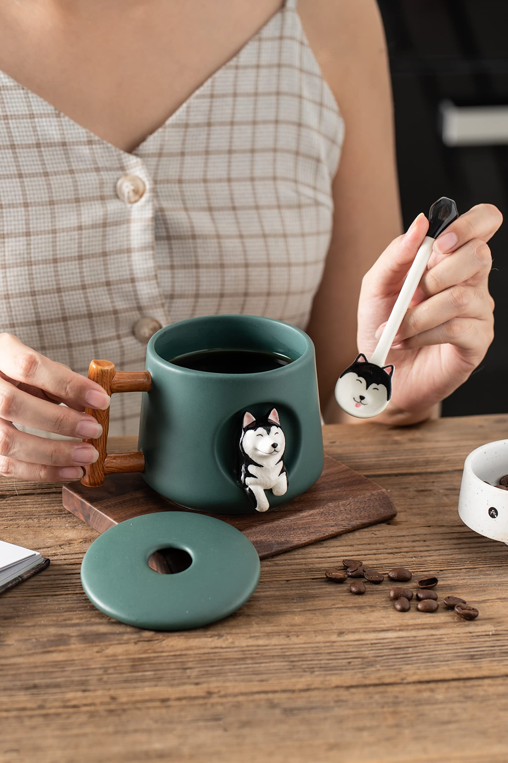 DIHOclub Ceramic Coffee Mug with Lid and Matching Spoon,Novelty 3D Husky Pattern Mug for Tea Milk Chocolate Juice,Cute Cup for Dog Lovers,Perfect Gifts-14 Ounces (green)