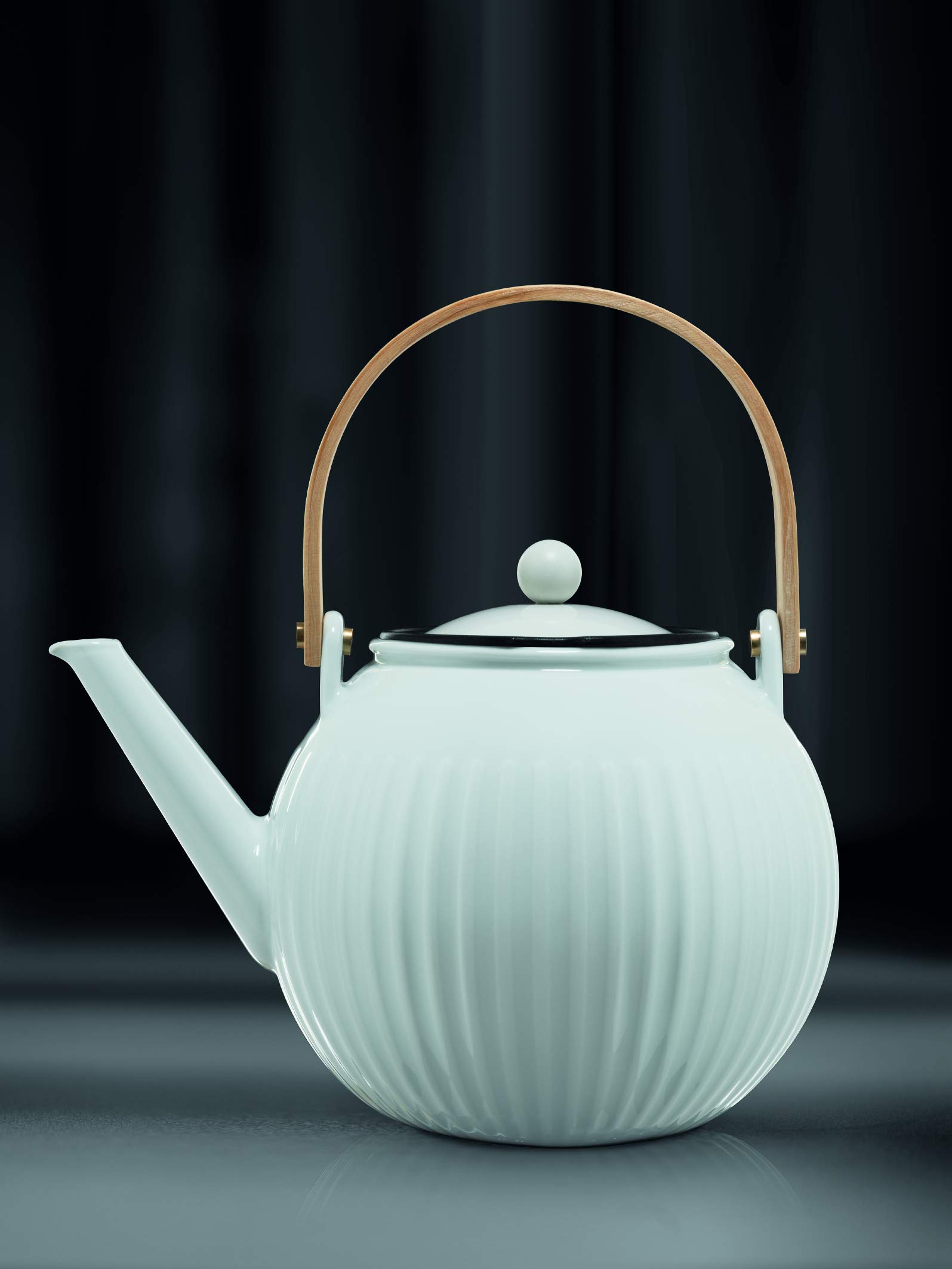 Bodum Douro Porcelain Teapot with Stainless Steel Filter 1.5 Litres