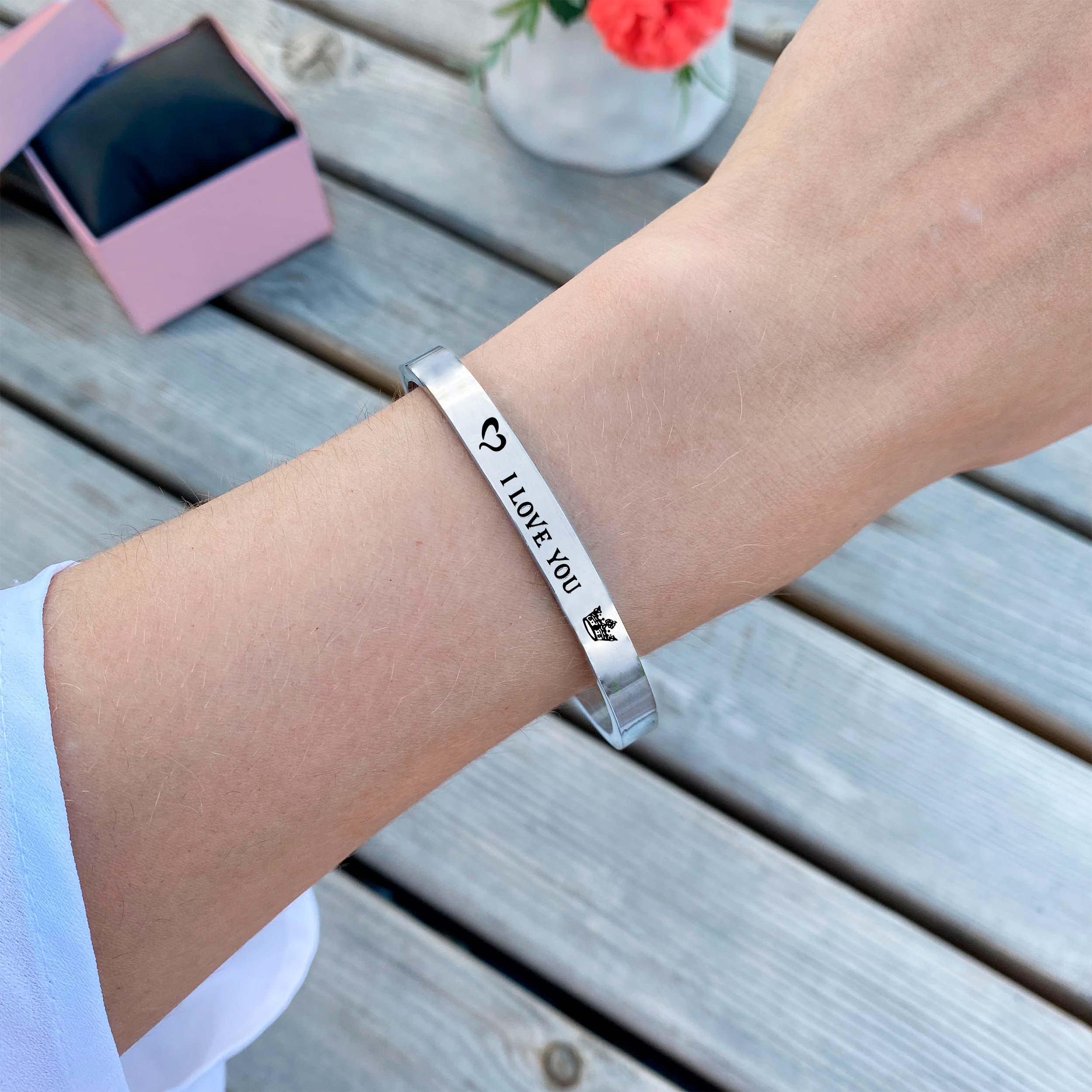 CayitaStore Elegant Jewelry: Personalized Bracelet, an Ideal Gift for Every Special Occasion