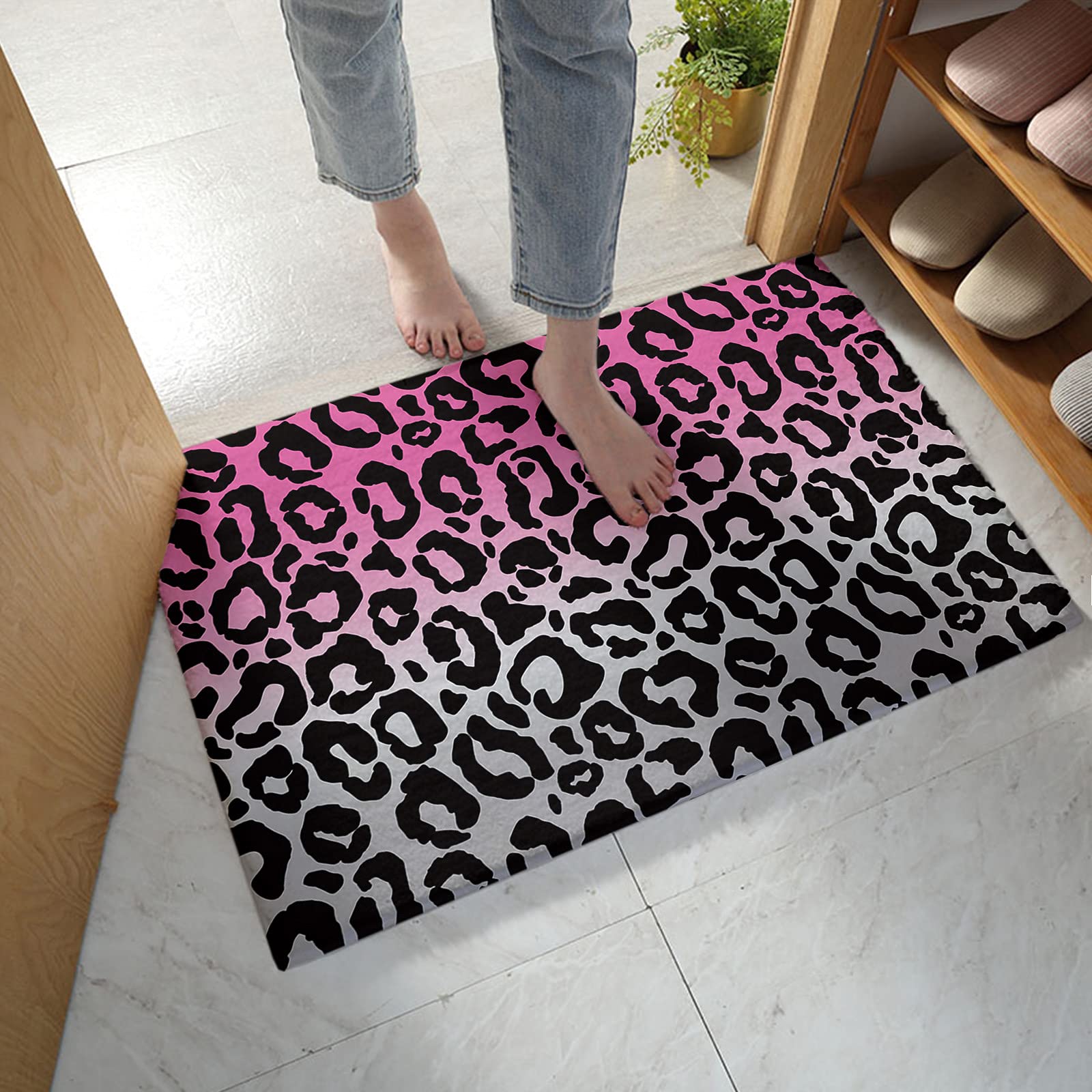 Door mat Floor Door Mats gy Carpet Black Leopard Animal Skin Texture,Non Slip Soft Bath Rug Pink Gradient Back,Fuzzy Area Cushion for Kitchen/Bedroom/Bathroom/Living Room 18x30in