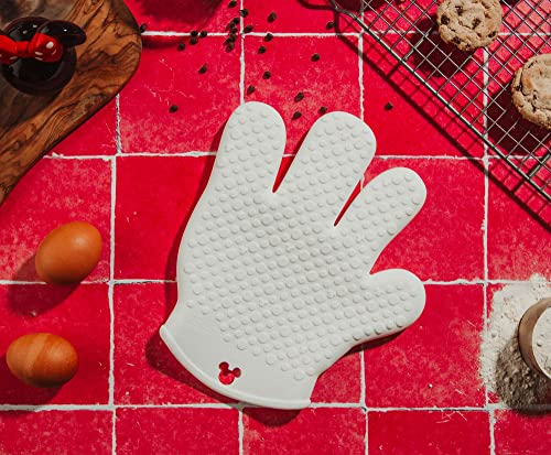 Disney Mickey Mouse Hand Silicone Oven Mitt