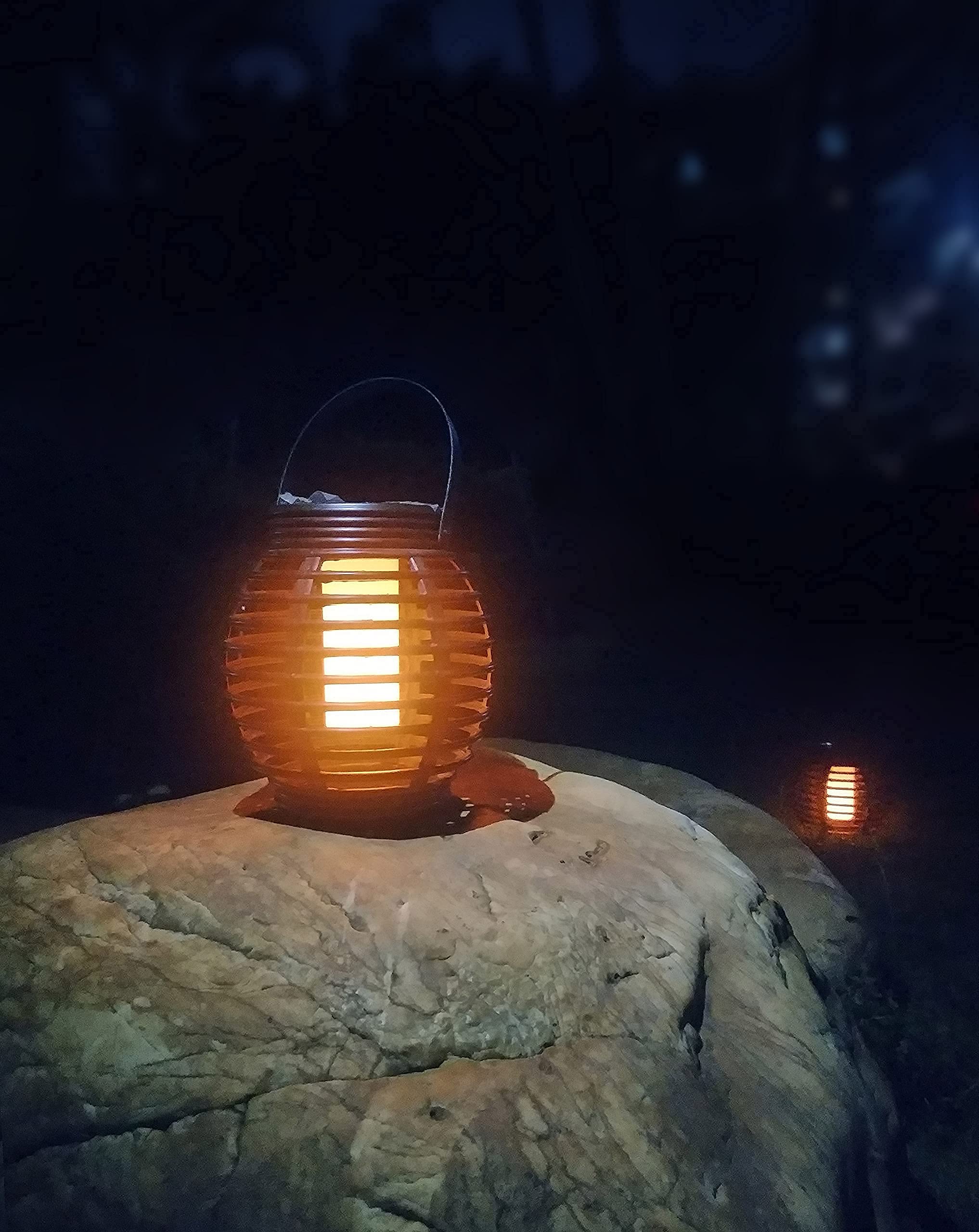 Solar Lights Outdoor Hanging Lantern Waterproof Outdoor Lights for Garden Patio Backyard Pathway and Tabletop Decoration Lamps Black (1 Pack)