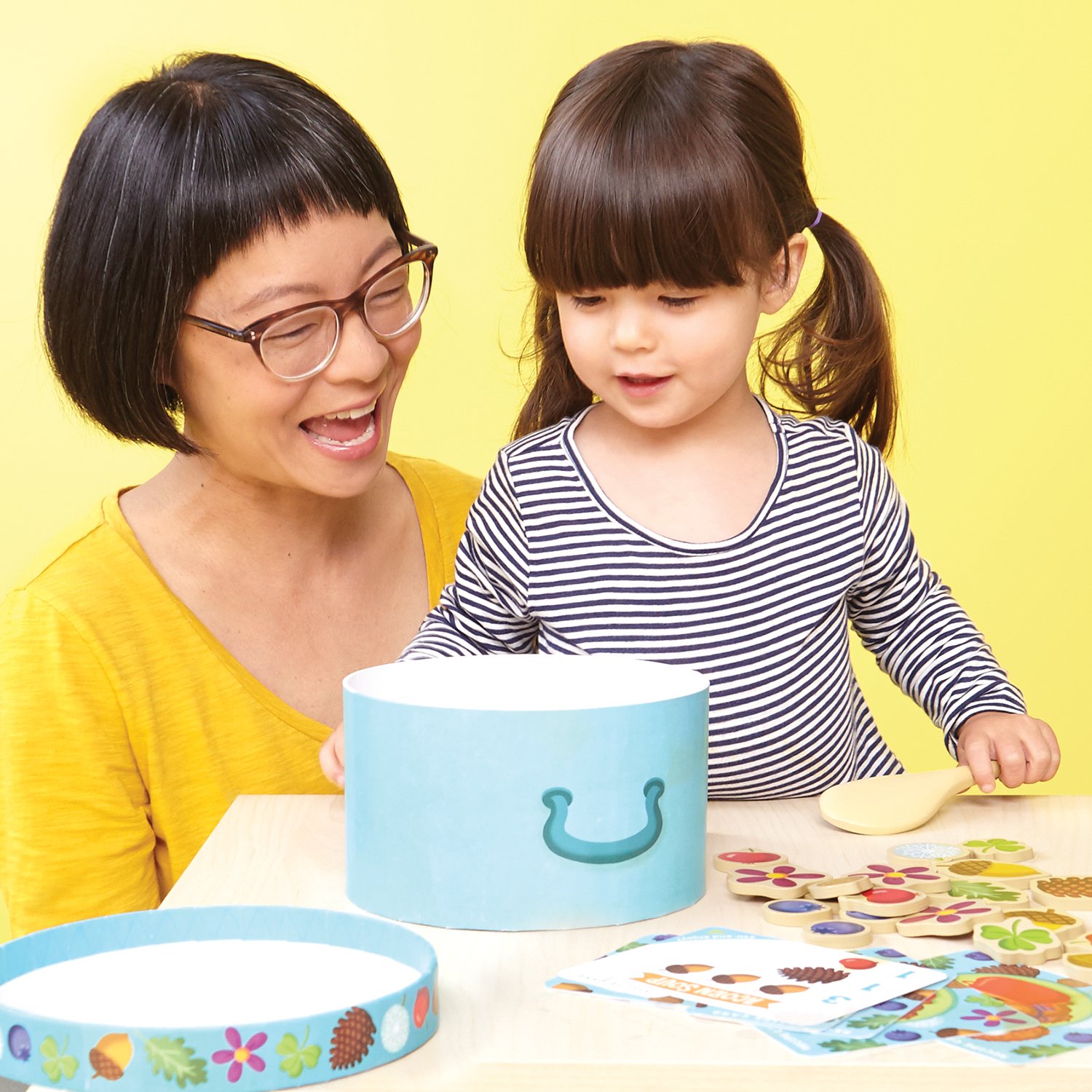 Peaceable Kingdom Acorn Soup – Game for You and Your 2 + Year Old – Fun Toddler Games Ages 2–4 That Teach Numbers and Counting Skills
