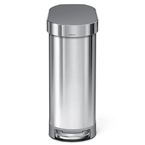 simplehuman 45 Liter / 12 Gallon Slim Hands-Free Kitchen Step Trash Can, Brushed with Plastic Lid & CW0262 3 x paquete de 20 bolsas de basura a medida (60 bolsas), código N, plástico Blanco