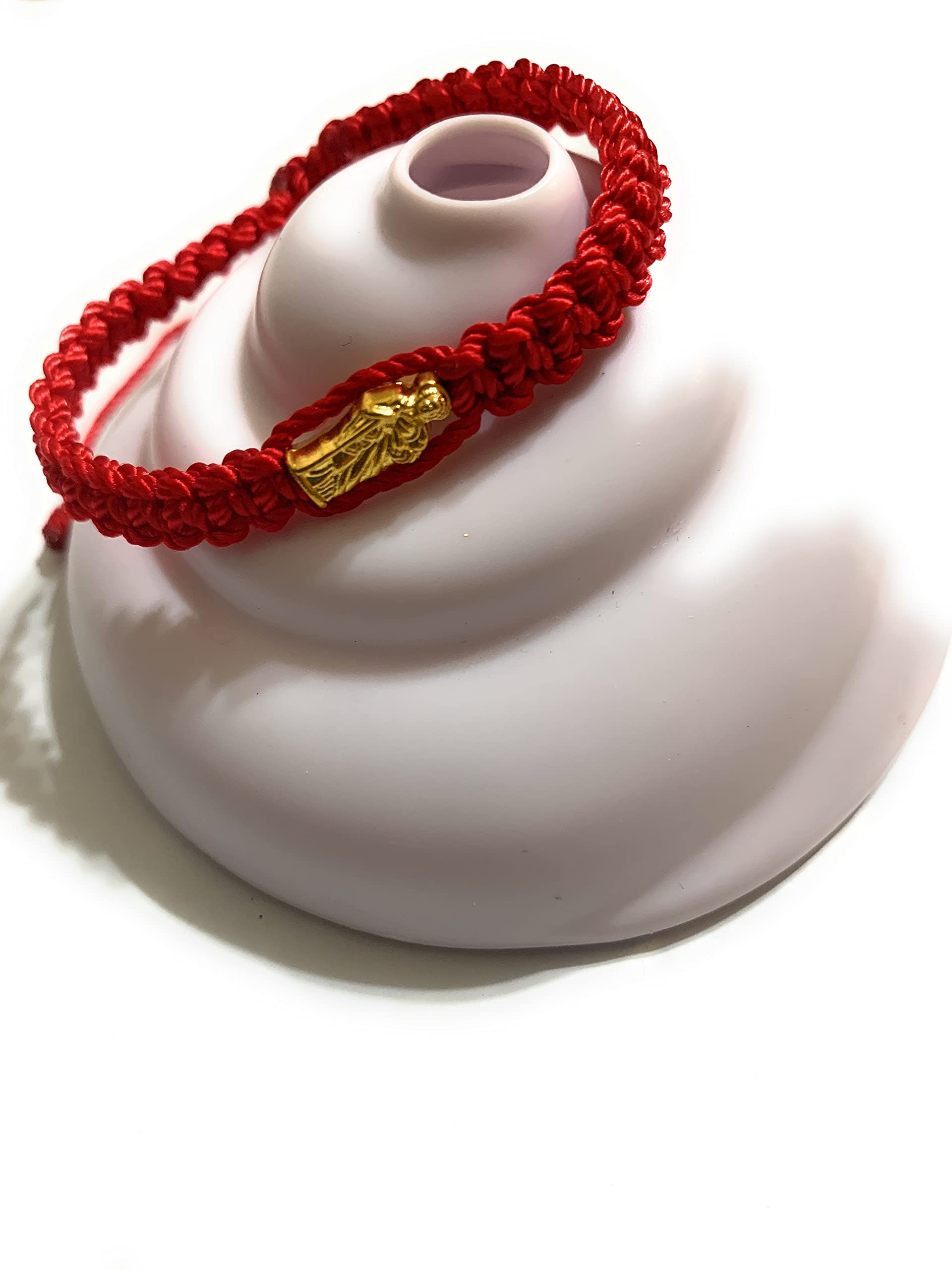 Chavarrieta Red Saint Jude Thaddeus Thread Bracelet Pulsera Roja de hilo de San Judas Tadeo
