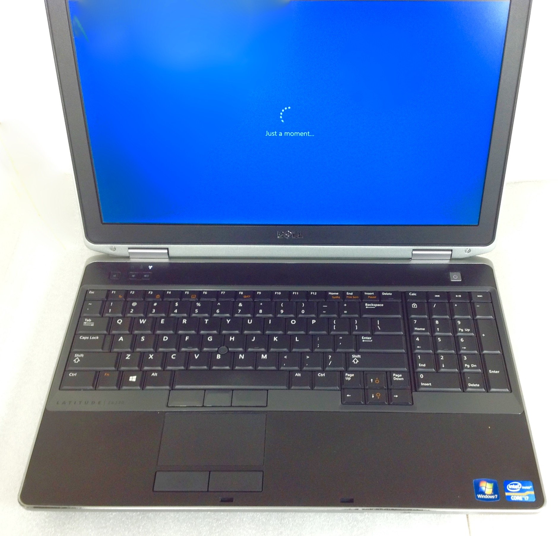 Latitude E6530 15.6" Intel Core i7 i7-3540M 3 GHz 4GB RAM 500GB HDD Windows 7 Pro LED Notebook - Brushed Aluminum