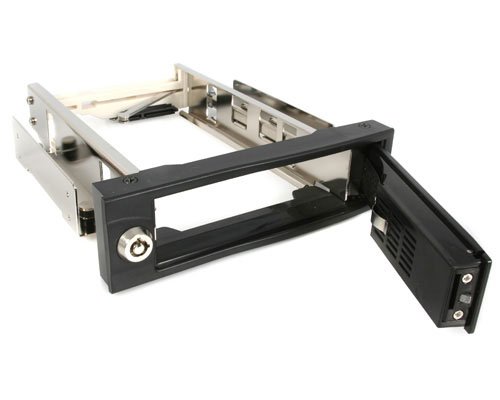 StarTech.com 5.25in Trayless Hot Swap Mobile Rack for 3.5in Hard Drive - Internal SATA Backplane Enclosure - Lockable drive bay , TAA (HSB100SATBK)