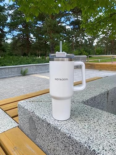 HOT&COOL 40oz Tumbler with Handle, Insulated Tumbler with Straw, Insulated Cup,Reusable Insulated Travel Mug, Leak Proof Tumbler for Iced & Hot Coffee,Tea or Water & Much More, Gift him/her