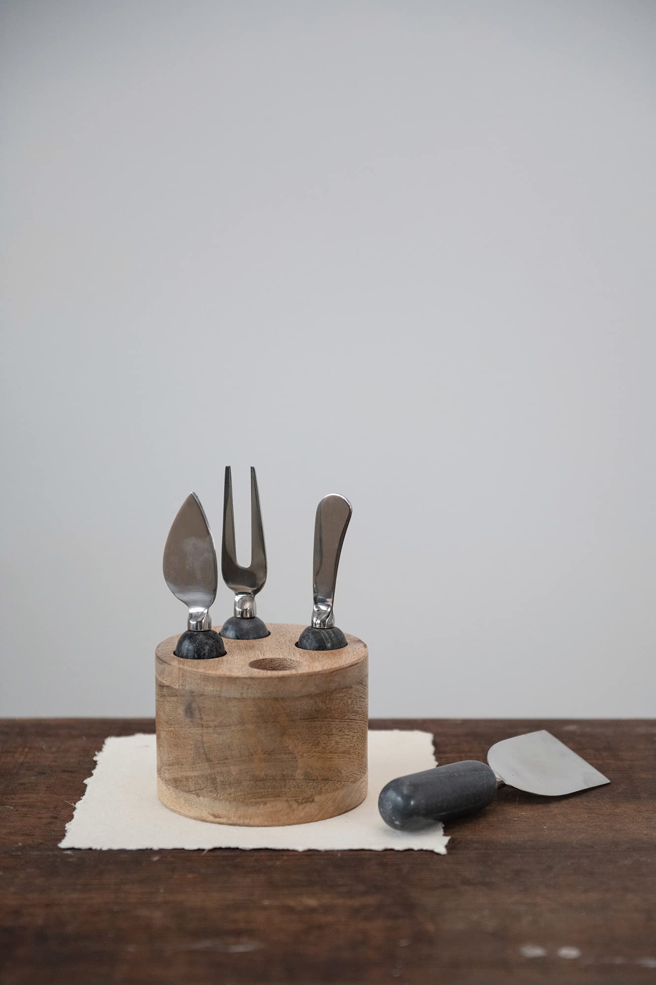 Creative Co-Op Stainless Steel Cheese Servers with Mango Wood Stand Cutlery, Set of 4, Grey & Natural