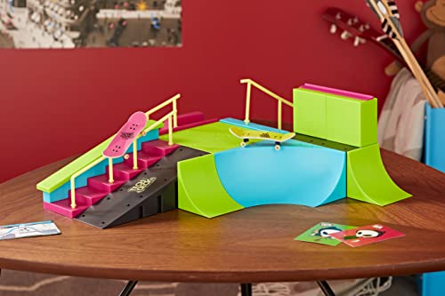 Tech Deck, Neon Mega Park X-Connect Creator, Customizable Glow-in-The-Dark Ramp Set with 2 Blind Skateboard Fingerboards, 90+ Pieces, Gift for Ages 6+