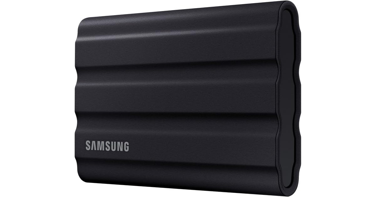 Samsung Portable SSD T7 Shield, 1TB, USB 3.2 Gen.2, 1050MB/s Read, 1000MB/s Write, Robust External Hard Drive Outdoor for Mac, PC and Smartphone, Black, MU-PE1T0S/EU