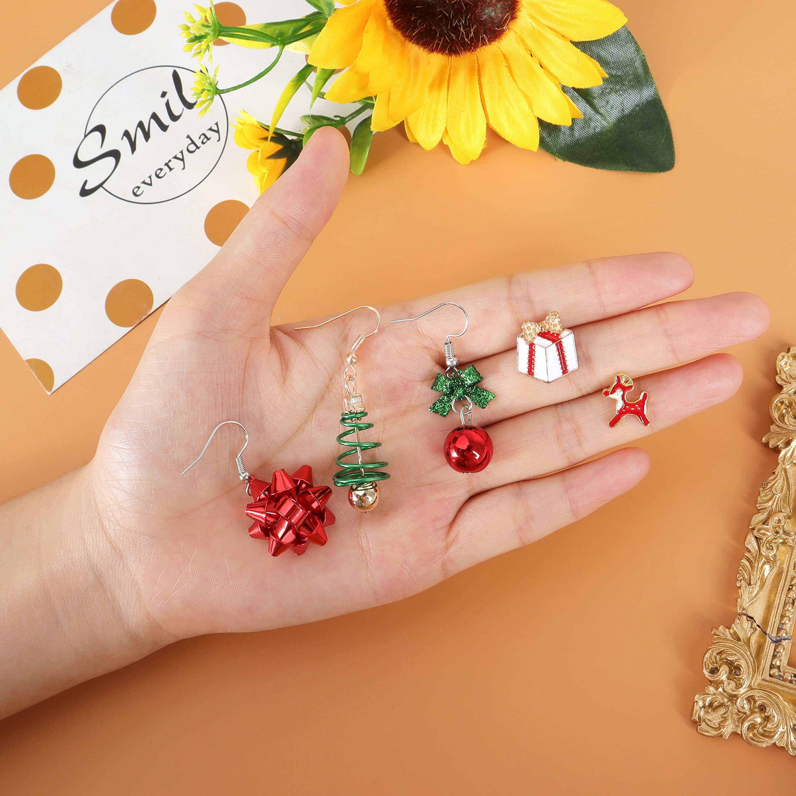 Christmas Stud Earrings Set Christmas Tree Santa Claus Candy Snowman Sonwflake Wreath Xmas Party Gift Christmas Jewelry