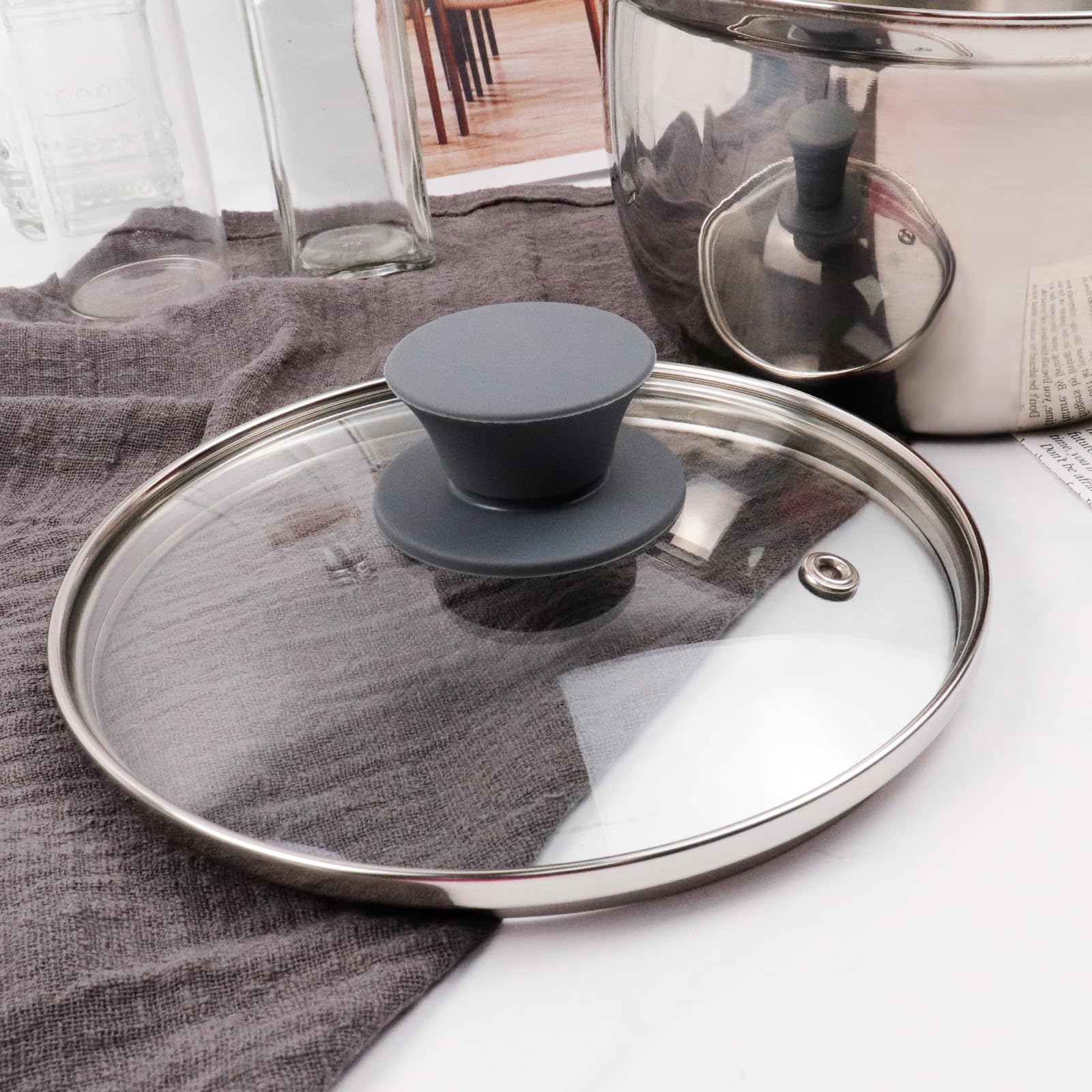 Mewutal Tempered Glass Lid Clear Pot Cover Assembled Pan Cover Replacement for Universal Pot Frying Pan Skillets Cookware, with Silicone Handle and Cleaning Pad (5.63 Inches)