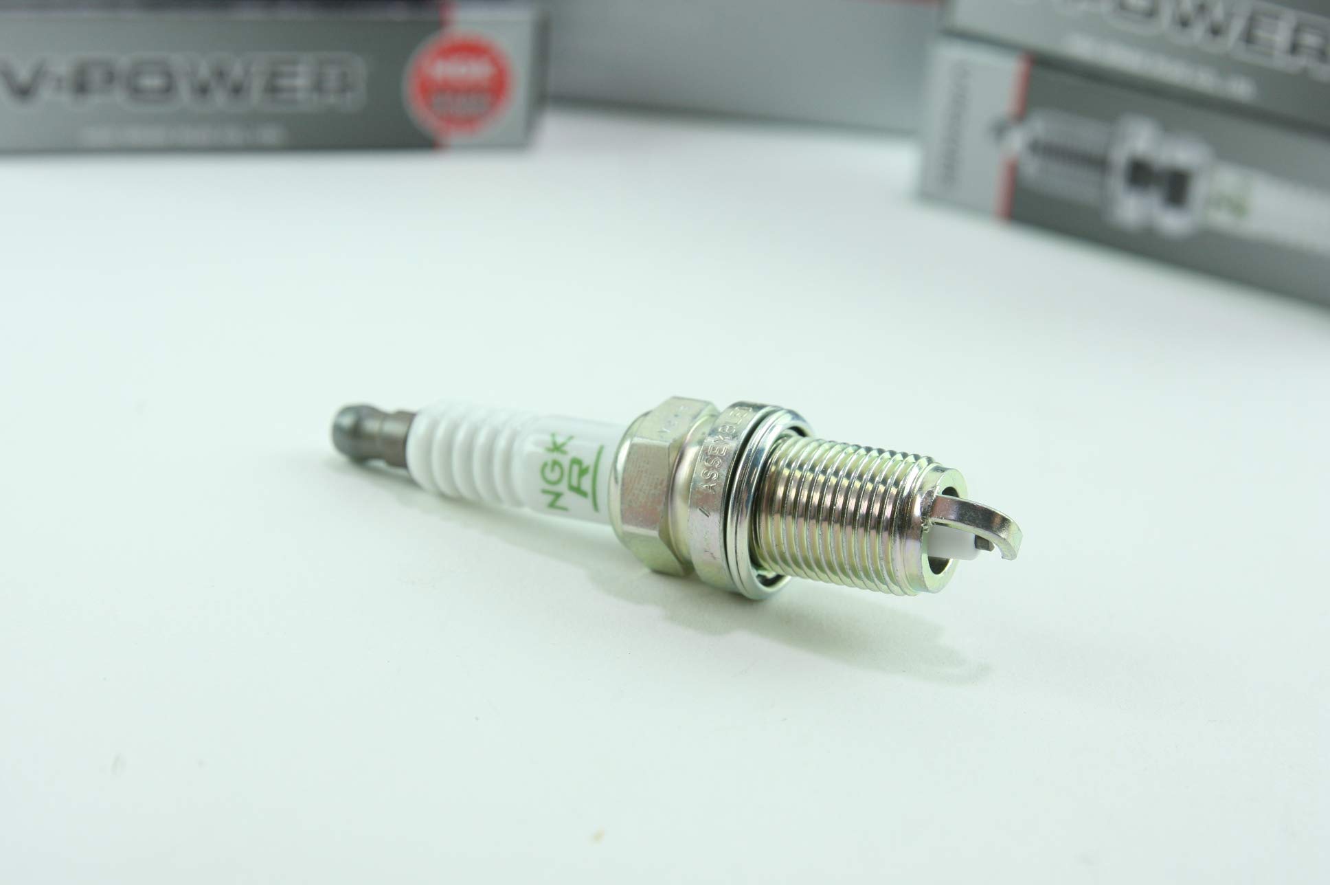 NGK Spark Plug ZFR5F-11- Set of 4
