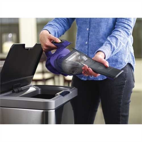 BLACK+DECKER HLVA325JPS07 10.8V Lithium Pet Hand Vac Plus Scent, 10.8V Lithium Pet Hand Vac Purple
