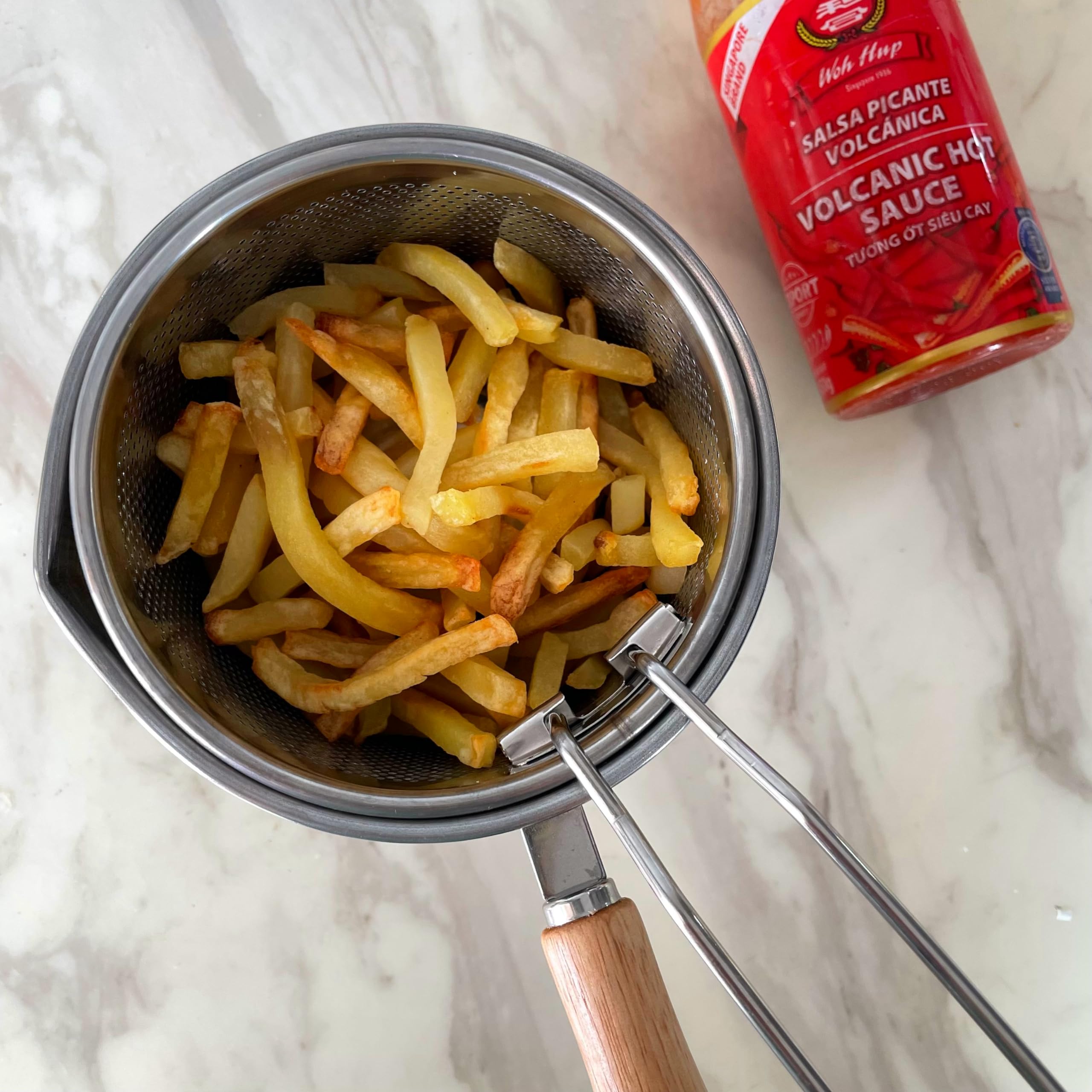 Small Deep Fryer Pot with Basket, Mini Fryer and Soup Pot with Tongs and Lid for 1-2 People, Works on Gas or Induction Burner, Dishwasher Safe, 1.3-Quart