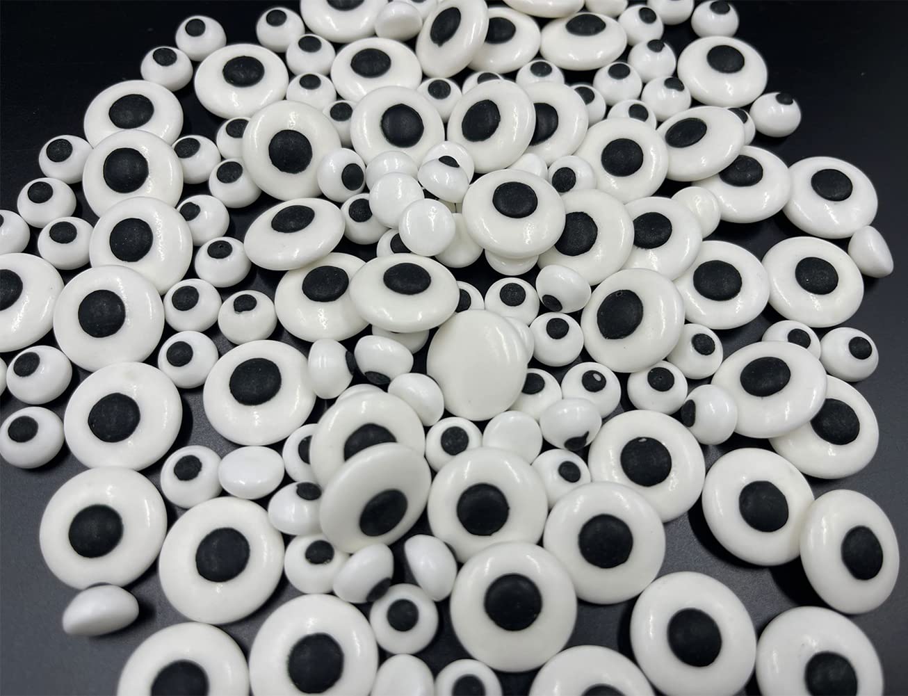Christmas Sprinkles Mix size eyeball 130g/ 4.6oz Baking Edible Christmas Cake Decorations Cupcake Toppers Cookie Decorating Ice Cream Toppings Celebrations