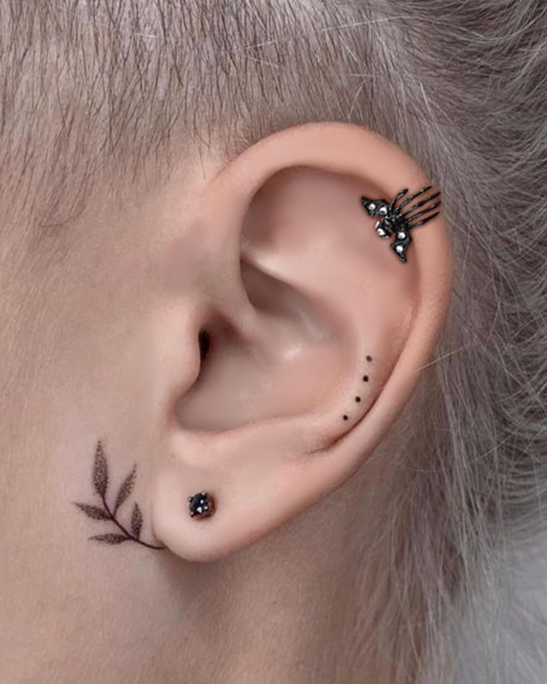 COCHARM 16g Black Bat Helix Earring Stud Halloween Bat Cartilage Piercing Bat Wing Cartilage Earrings 6mm Vampire Skeleton Hand Helix Jewelry for Women Man