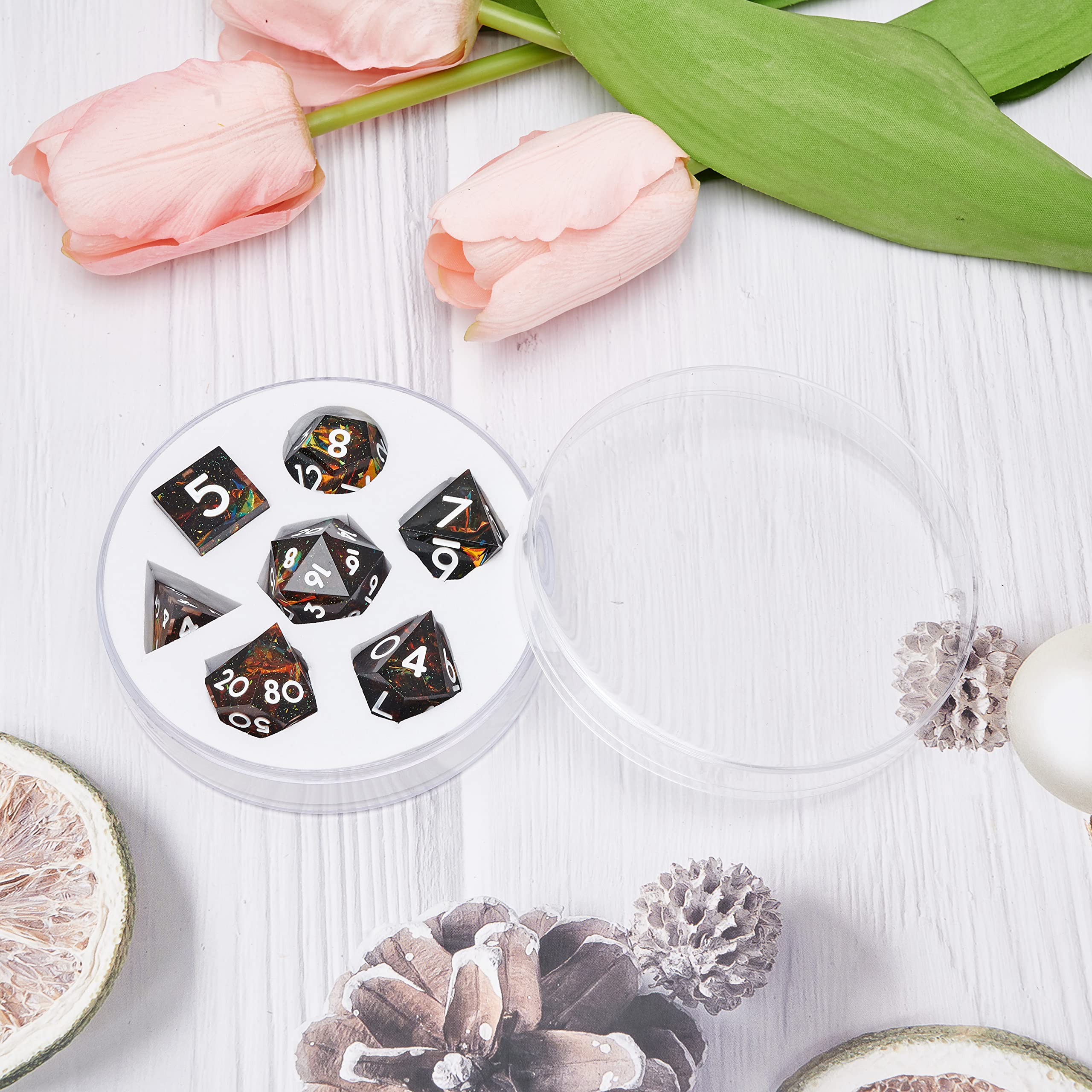 Xinwangda D & D Dice Set 11 manual translucent polyhedron goblin flash epoxy resin dice gift metal box game dice suitable for ttrpg dungeon and dragon role-playing games desktop games (Amber)