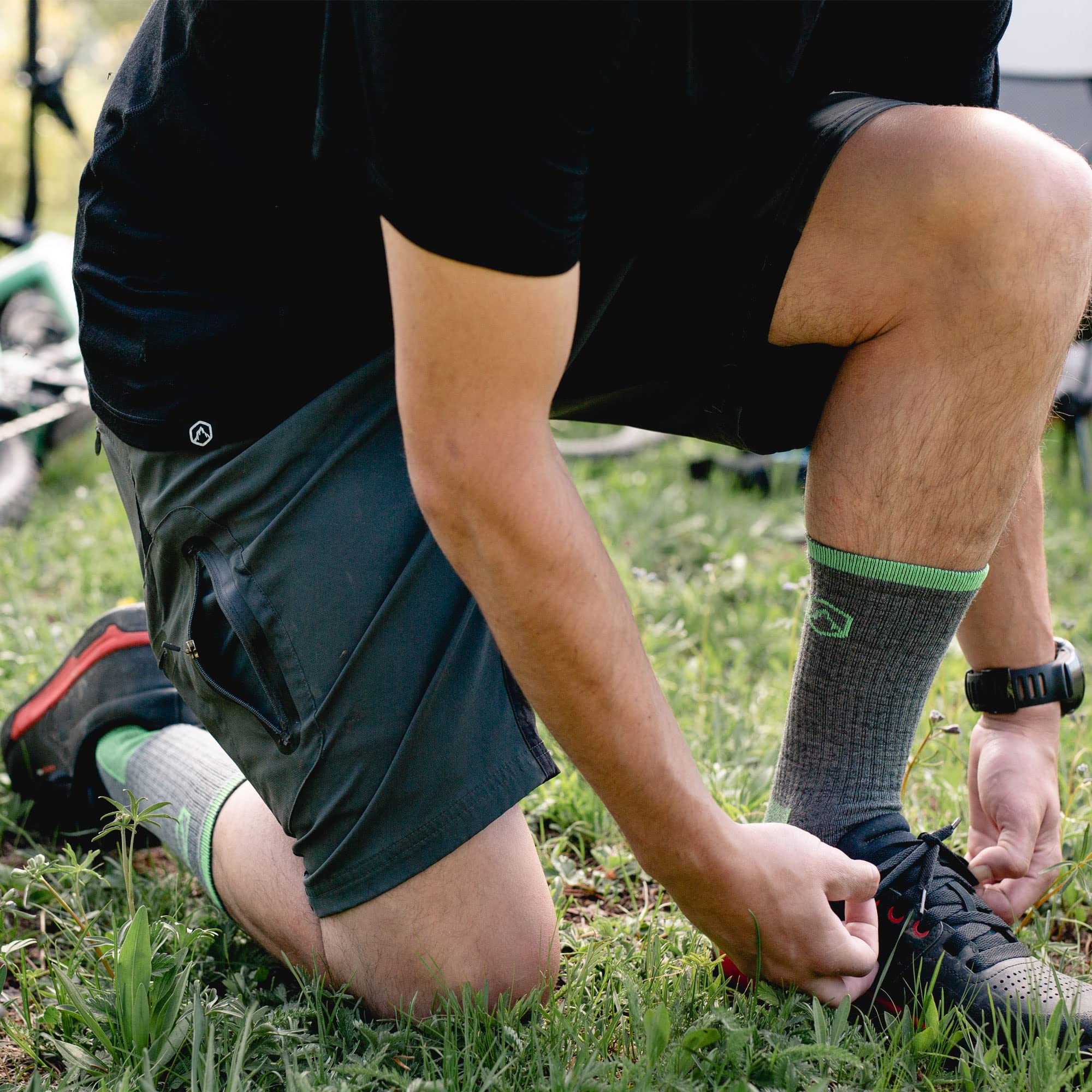 CloudLine Merino Wool Ultralight Crew Hiking Socks - Seamless Toe, Moisture Wicking, & Breathable Blister Prevention - Large PNW Green