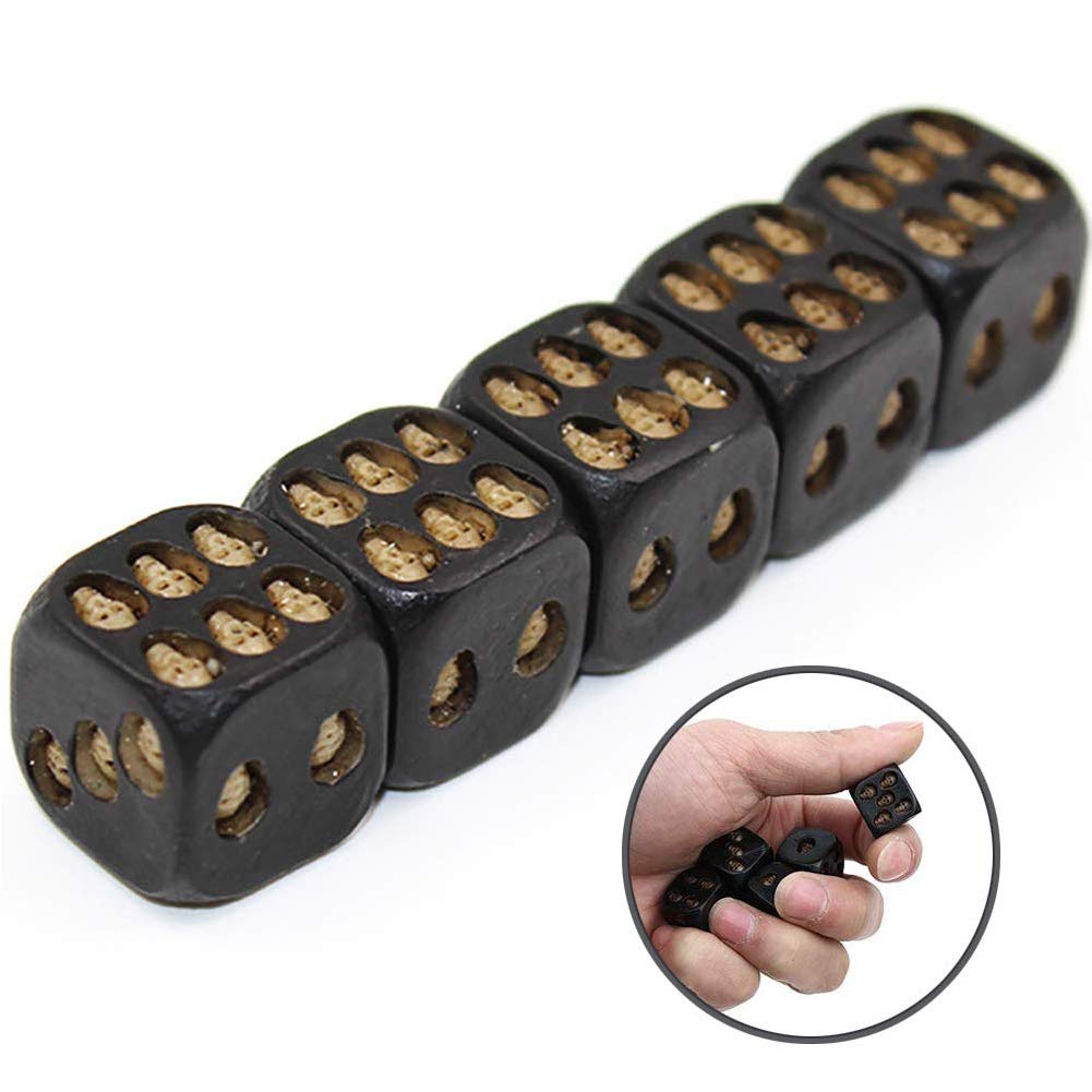 Red Lining Leather Professional Dice Cup with 5pcs Black Mini Death Skull Dice for Party Playing Drinking Death Table Game Party Tool