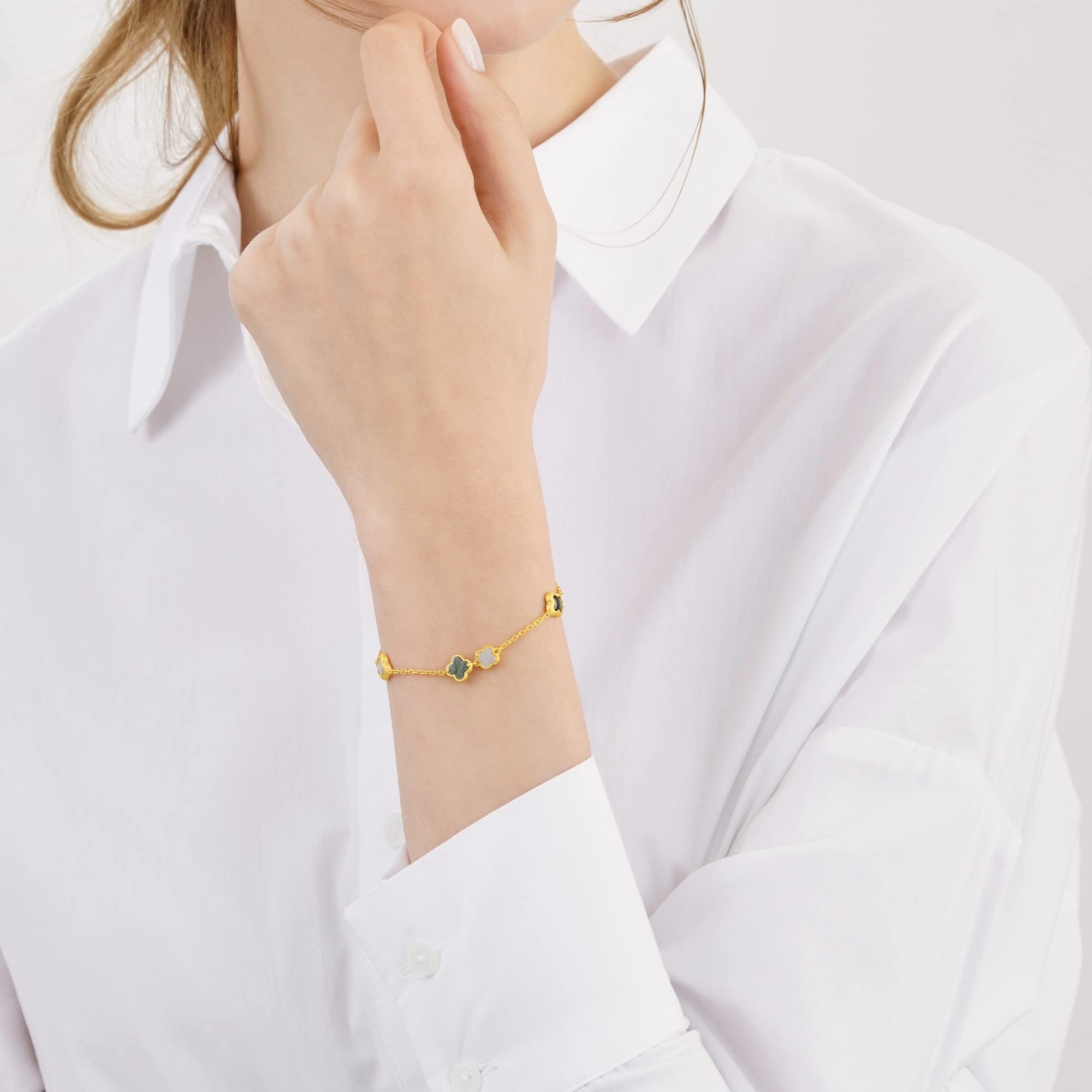 CHOW SANG SANG 999 24K Gold Plum Bossom Bracelet 92487B | 7.4", (19 CM)