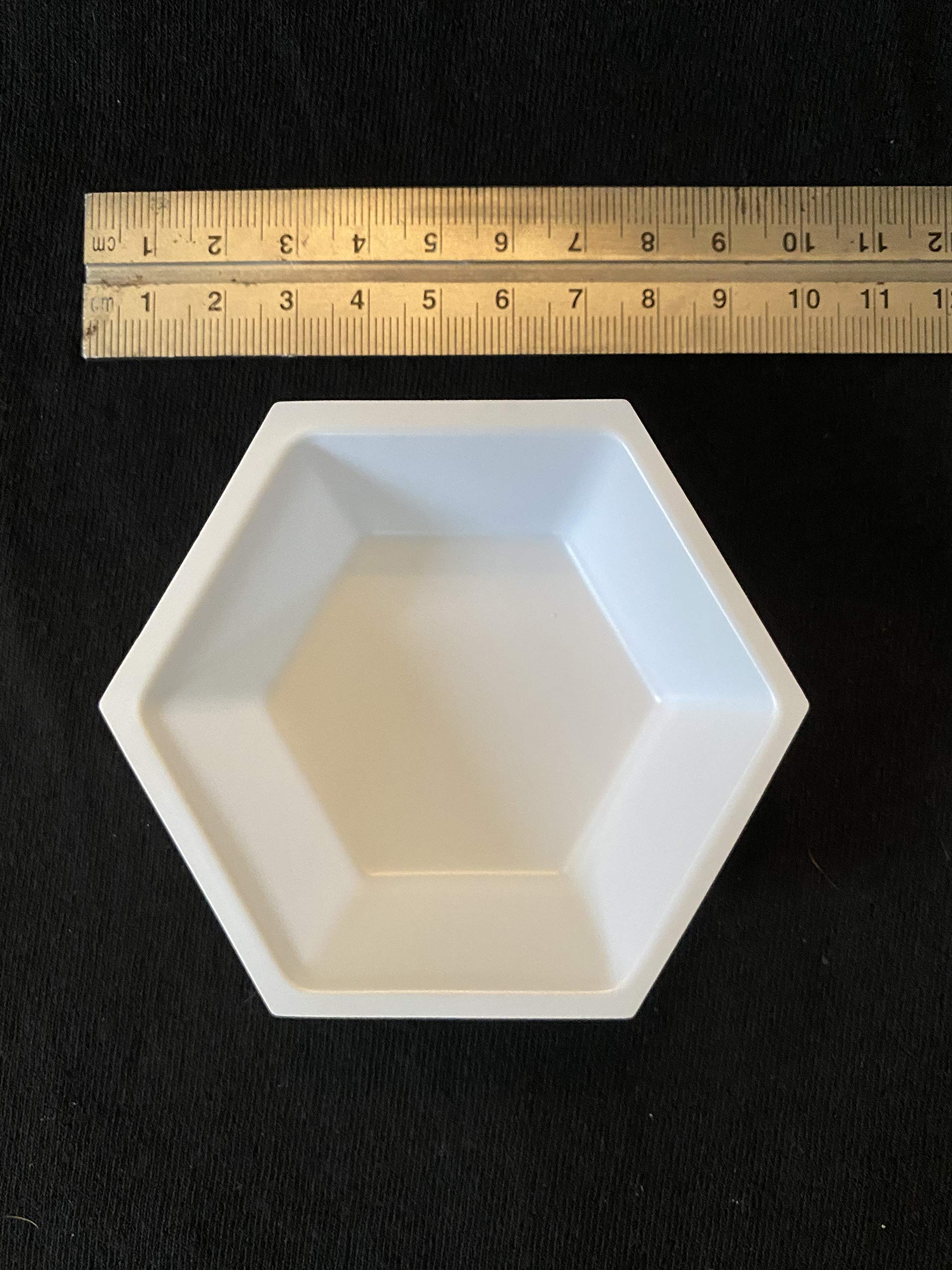 Hexagonal Weighing Boats, W-H64-WA-100, 64mm, Medium, White Anti-Static, Pack of 100