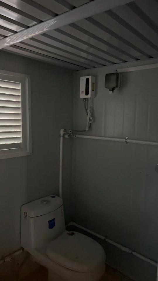 Generic Airconditioned Foldable Prefab Homes Prefabricated 20ft Office Fully Equipped Expandable Container Movable House with Bathroom +Kitchen with Sun Shade, Customized