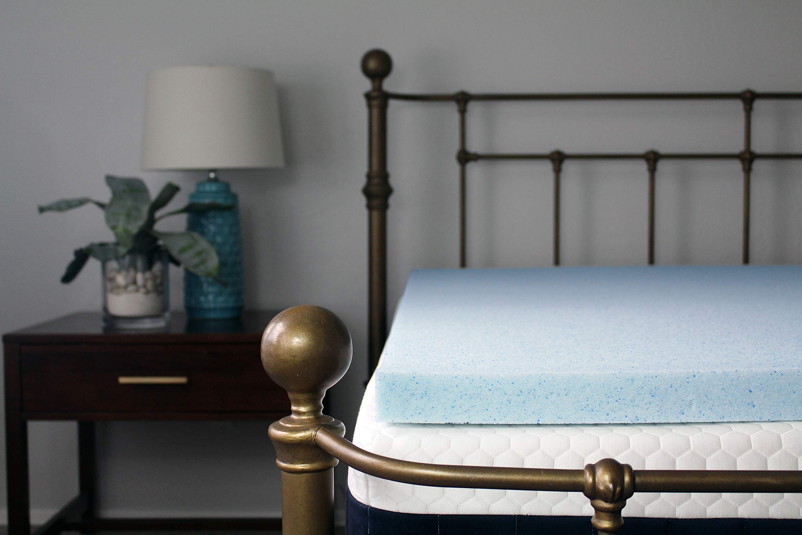 LOUNJ Gel Memory Foam Mattress Topper, Made in USA (Full XL)