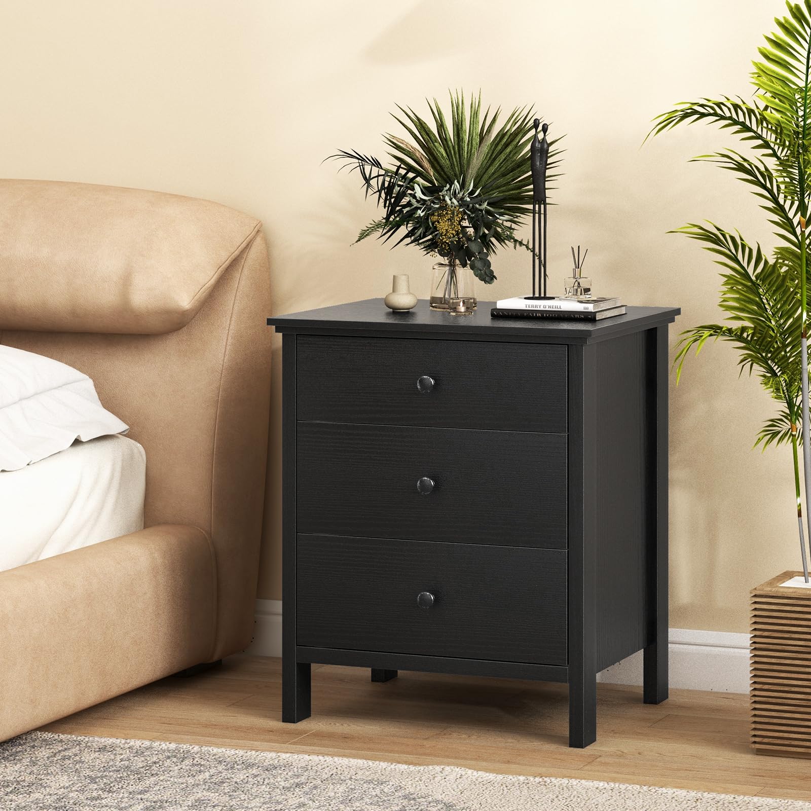 Giantex Nightstand with 3 Drawers Set of 2, Wooden Side End Table with Solid Wood Legs, Retro 3-Drawer Bedside Table Night Stand for Bedroom Home Office Small Space, Easy Assembly, White