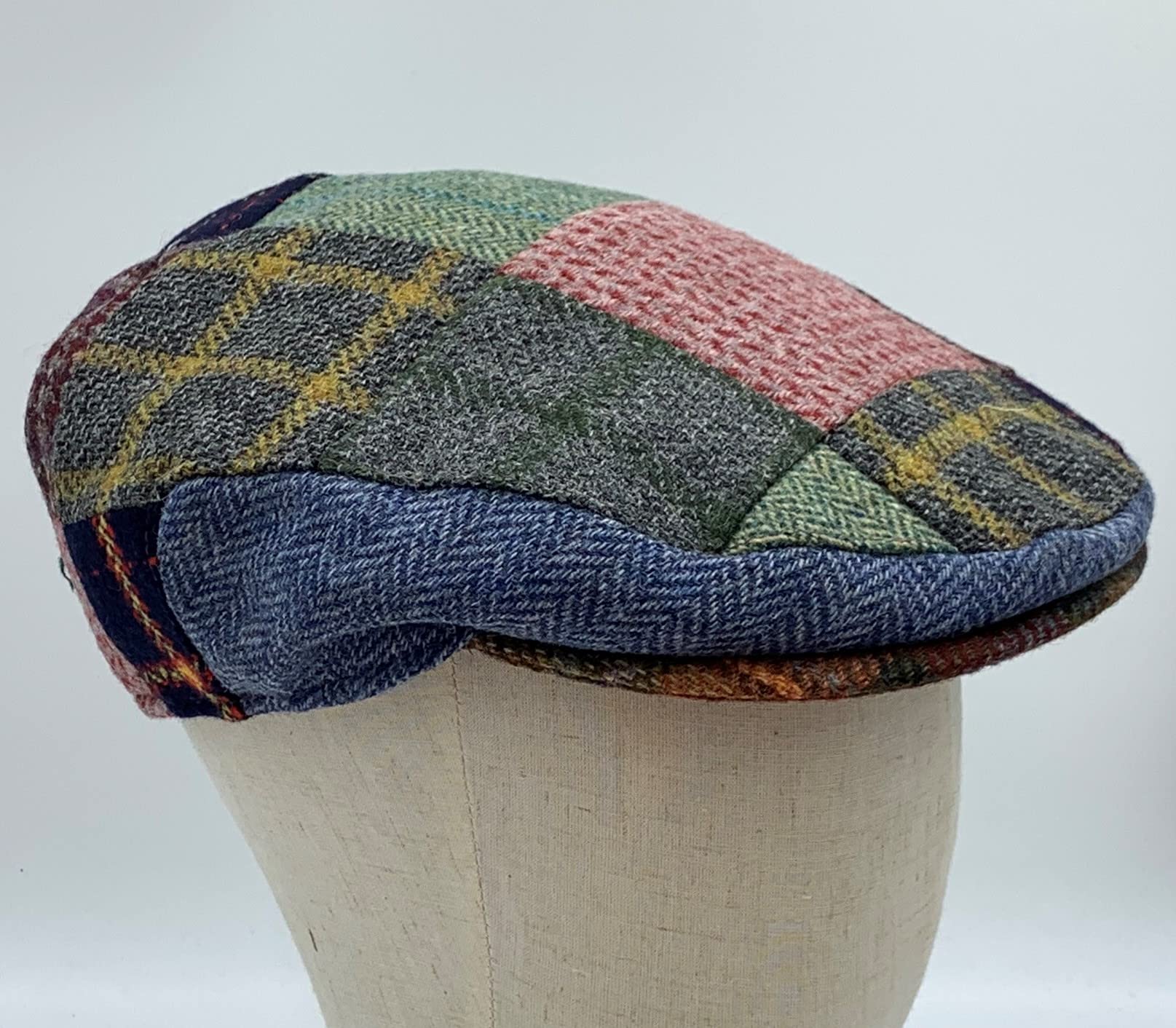 Celtic Weave Patch Tweed Flat Cap Also Called Irish Flat Hats Random Unique Colors Scally Cap for Men Driving Cap
