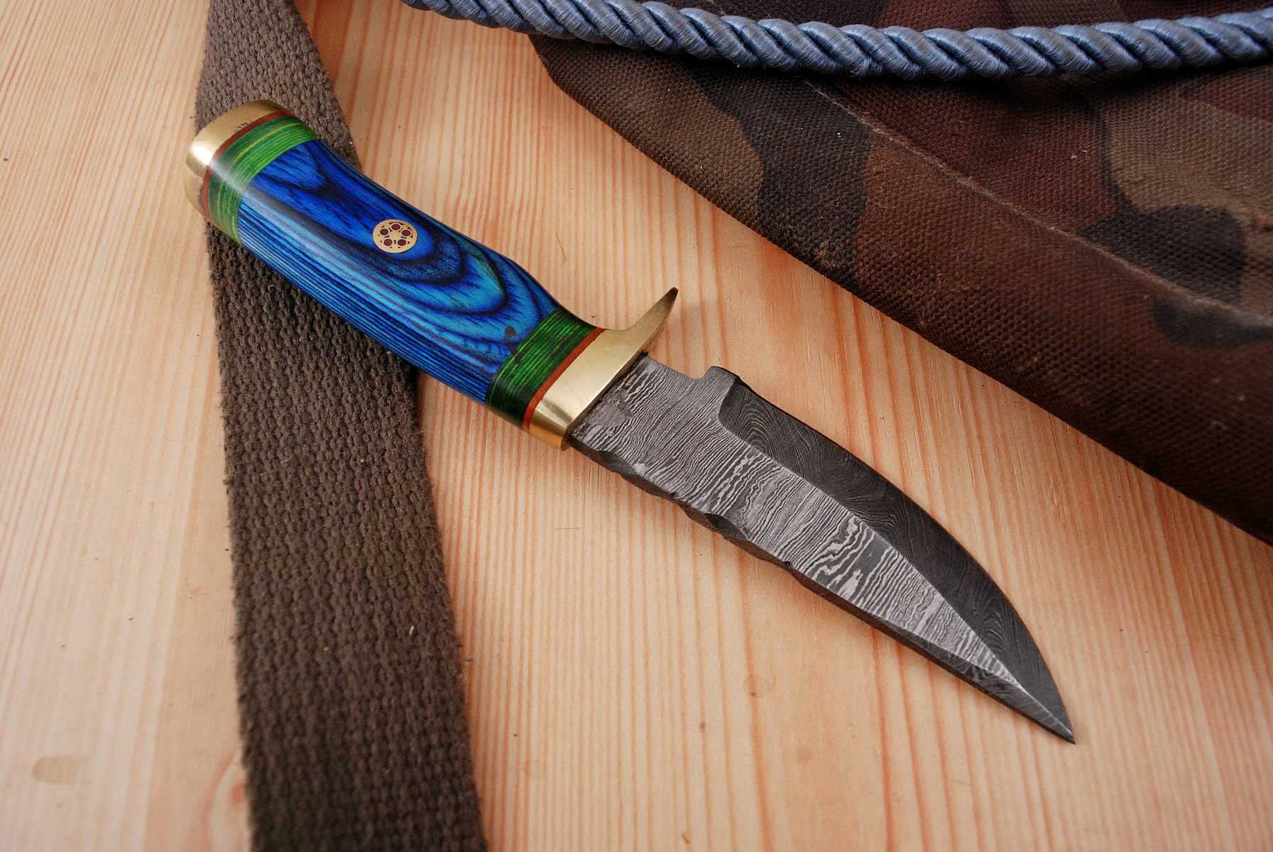 Damascus Hunting Bowie 5022EK Damascus Steel Hunting Knife