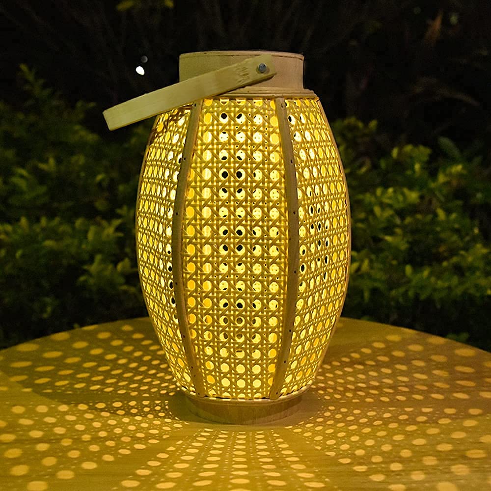 Solar Lanterns Outdoor Hanging - Outable Solar Rattan Woven Lantern Lamp with Handle for Hanging, Auto ON/Off Table Lantern Garden Patio Yard Home Decoration with Warm LED Light