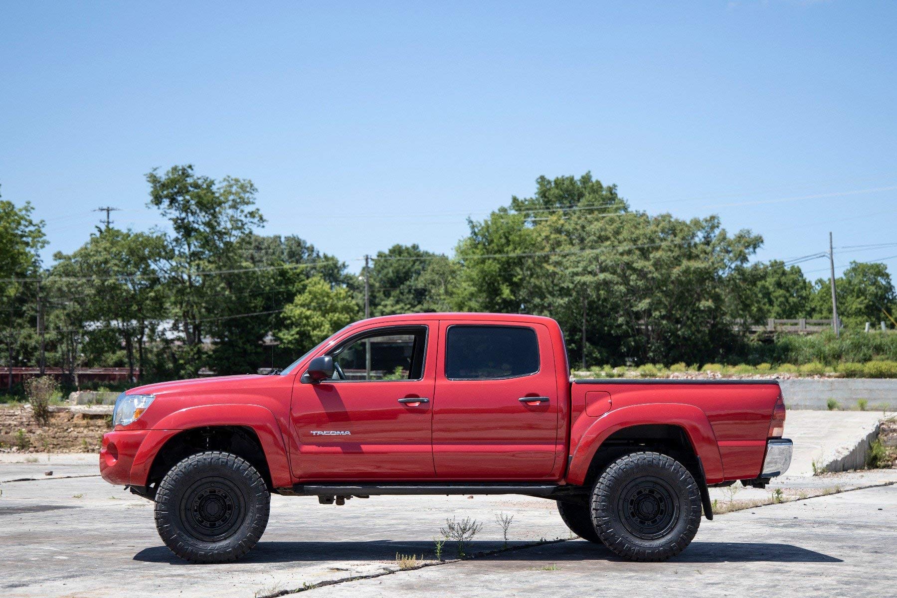 Rough Country 3.5" Bolt-On Lift Kit w/N3 Struts for 2005-2023 Tacoma - 74231